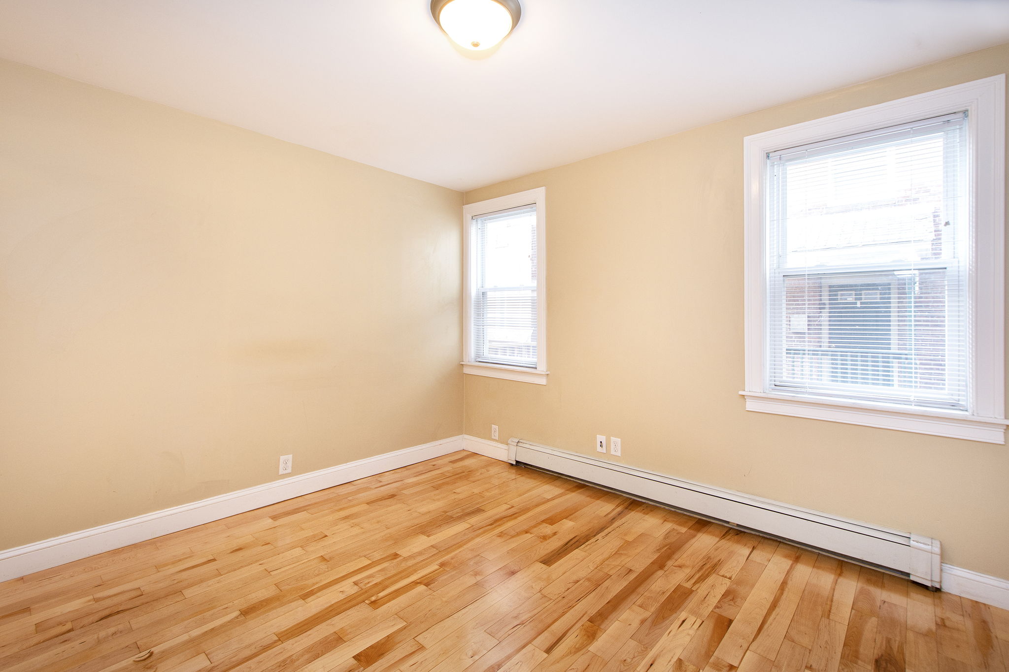 101 Gore St Unit 2, Cambridge, MA 02141 | Tom Sheehan Photography