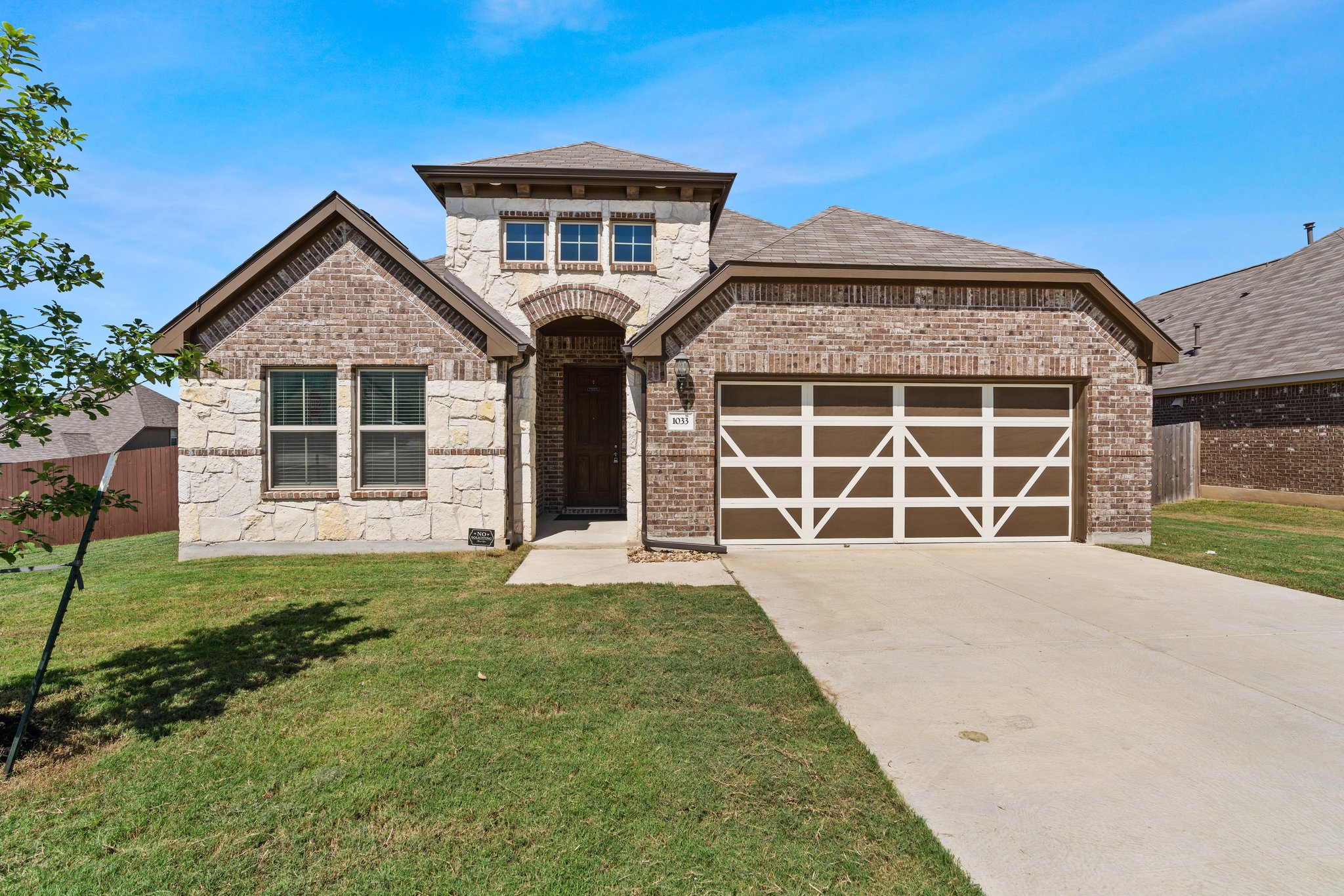 1033 Leadtree Loop, Mustang Ridge, TX 78610
