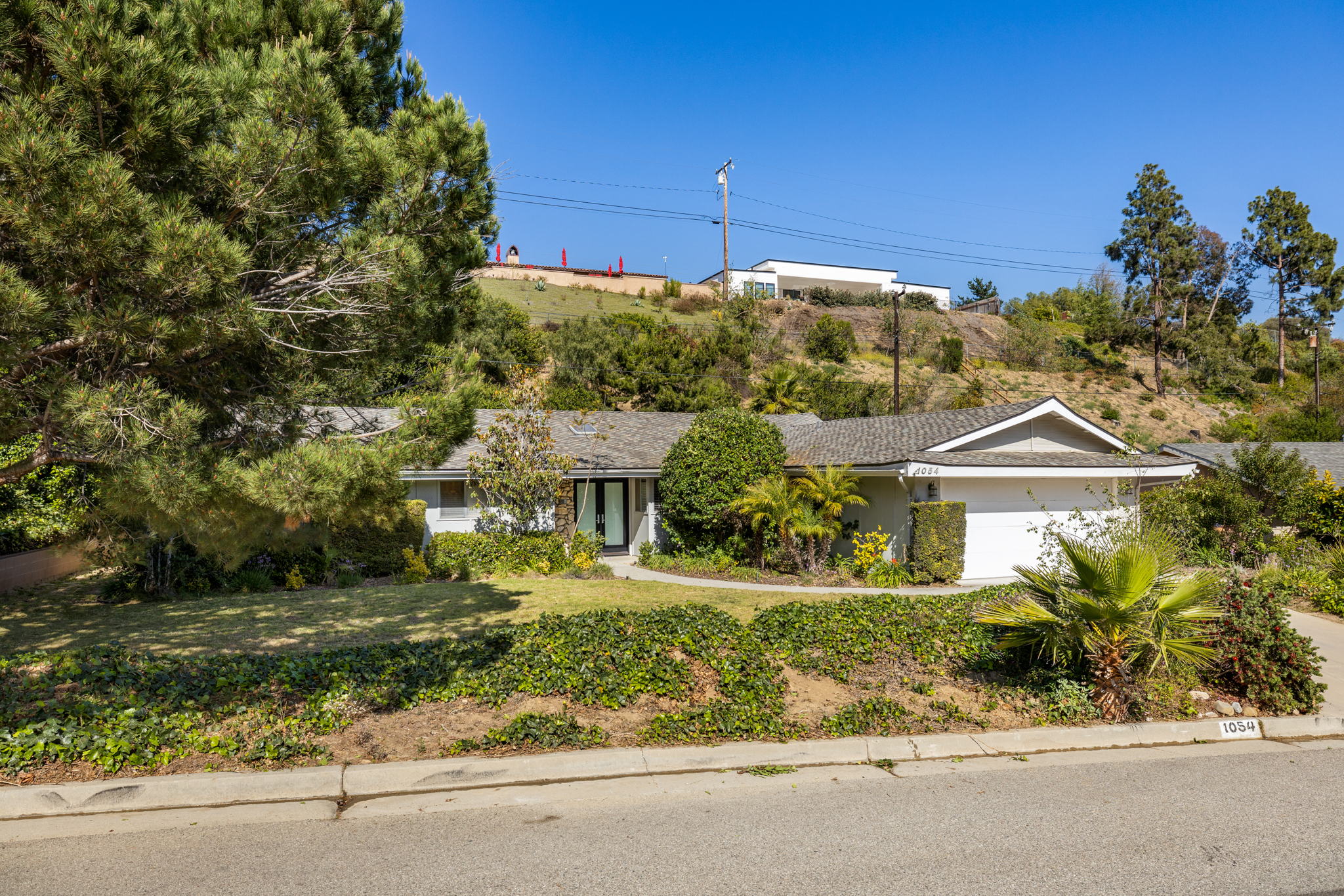 1054 Via Arroyo, Ventura, CA 93003 | Upmarket Media