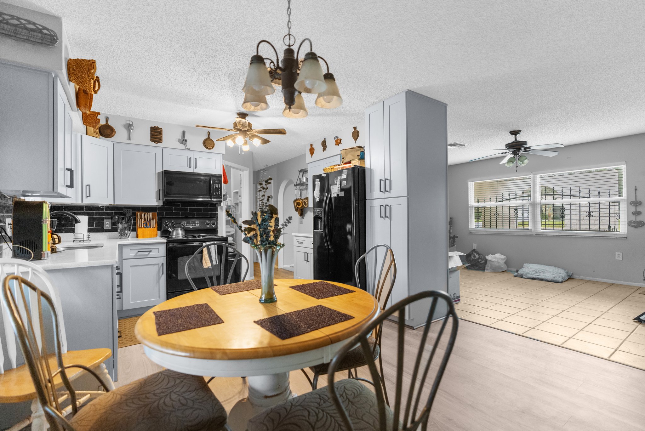 11034 Lightwood St, Spring Hill, FL 34608 | Pictures That Sell