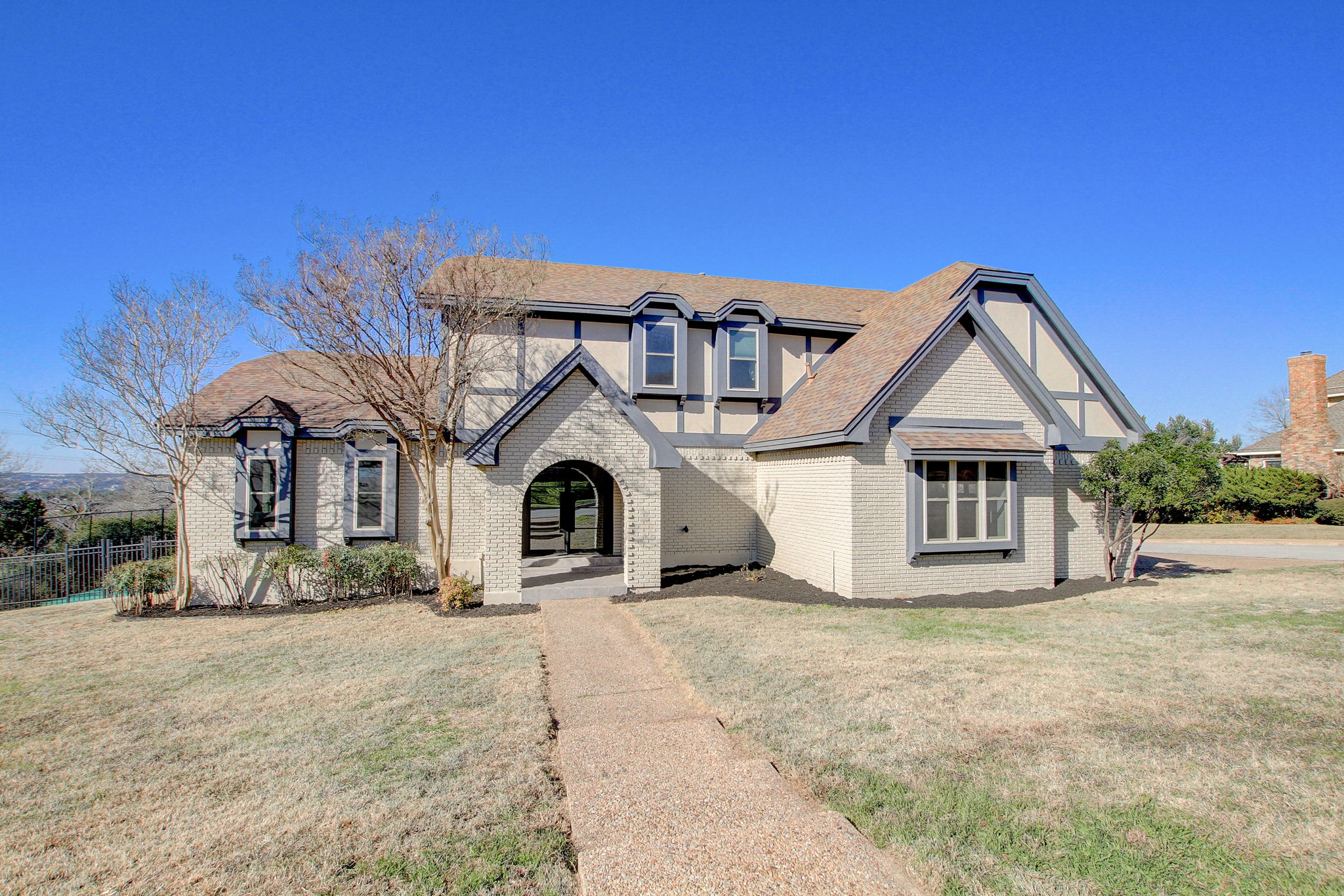 1108 Quaker Ridge Dr, Austin, TX 78746 | Zillow Media Experts