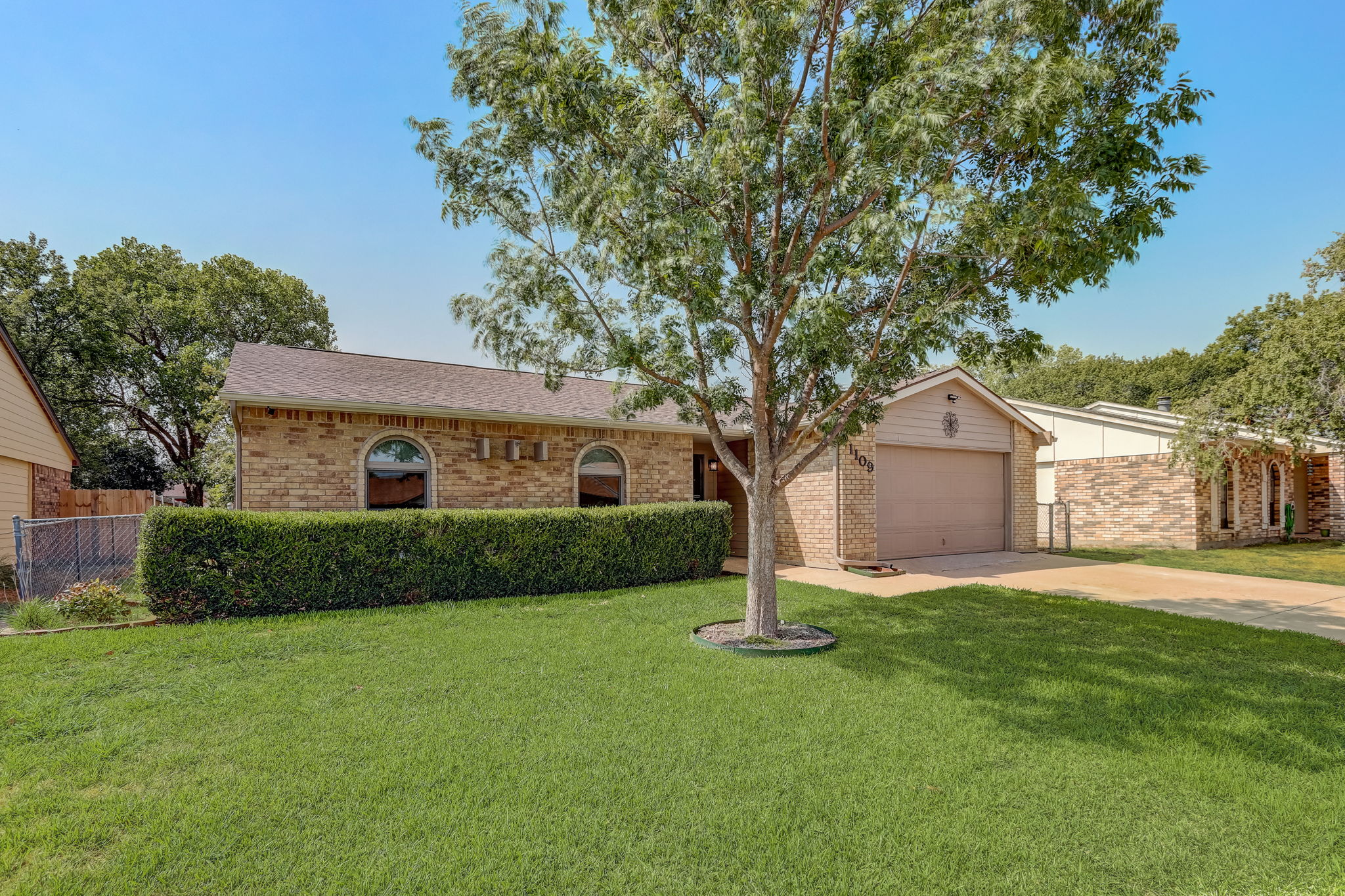 1109 Fort Scott Trail, Grand Prairie, TX 75052 | Zillow Media Experts