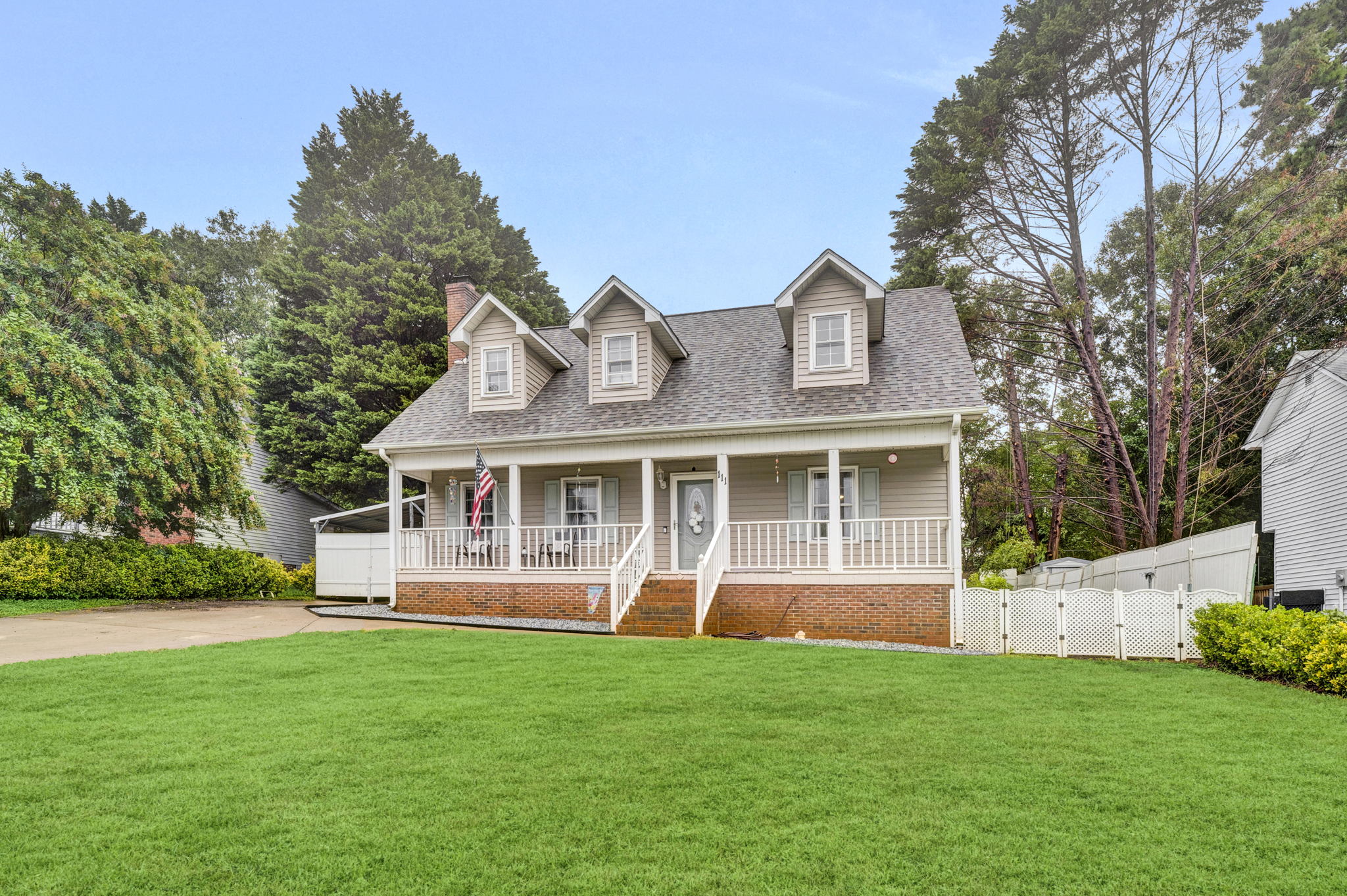 111 Creek Dr, Easley, SC 29642