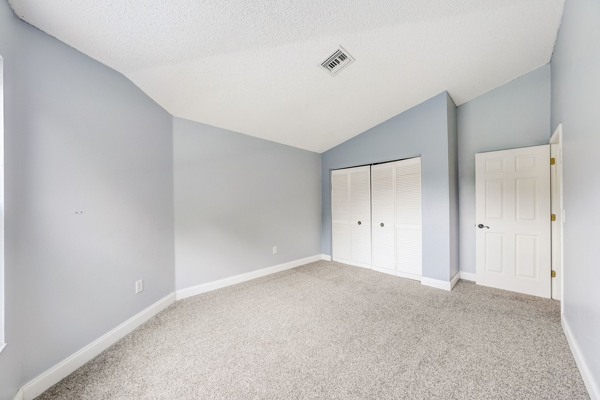 11405 Whispering Hollow Dr, Tampa, FL 33635 | Zillow Media Experts