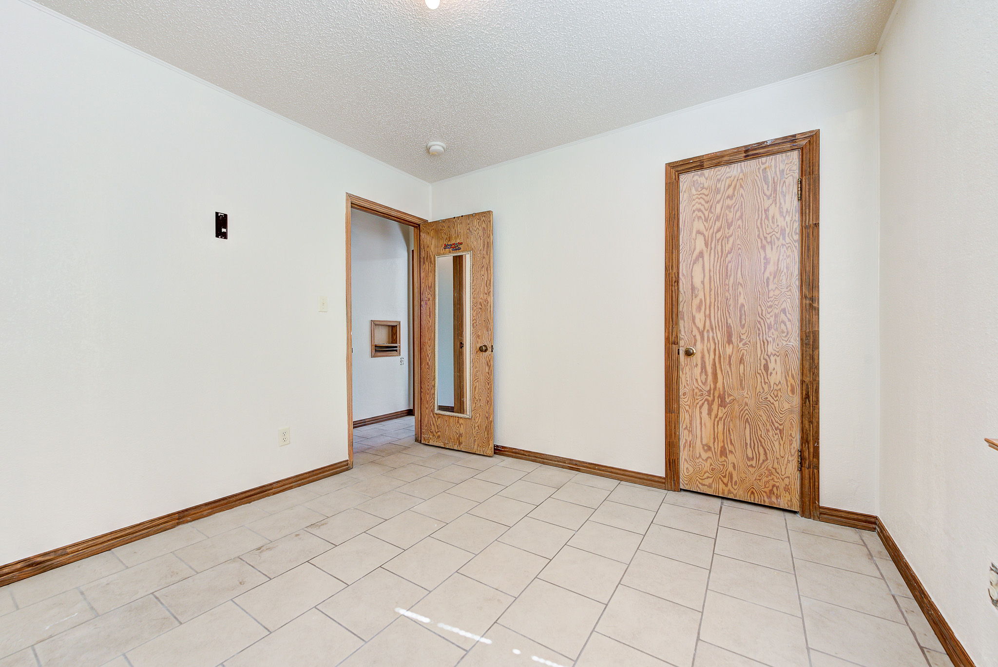 1145 SW 42nd St, Oklahoma City, OK 73109 | Ewing Media Co.