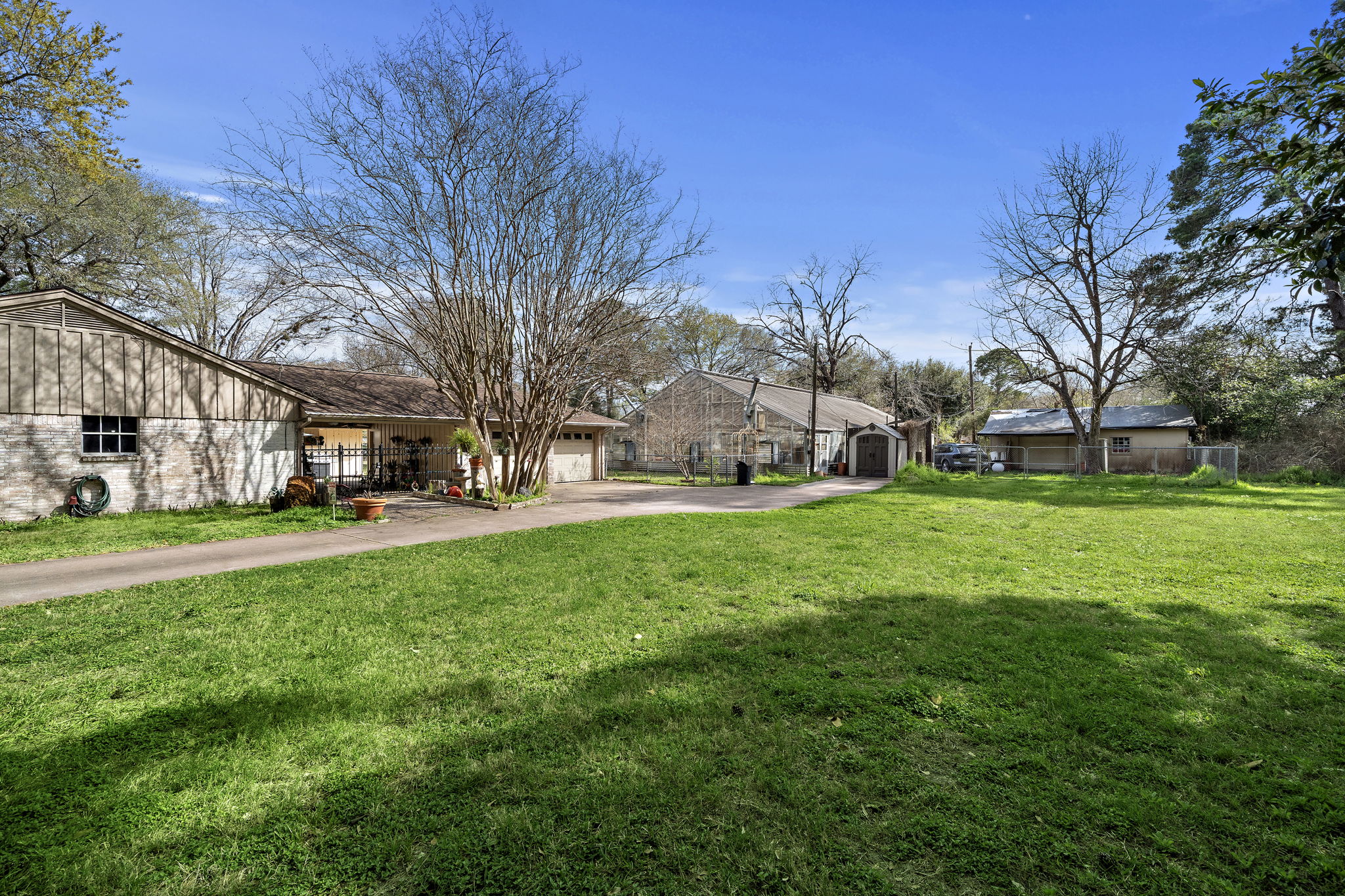 11615 Dermott Dr, Houston, TX 77065 | Strata Visuals