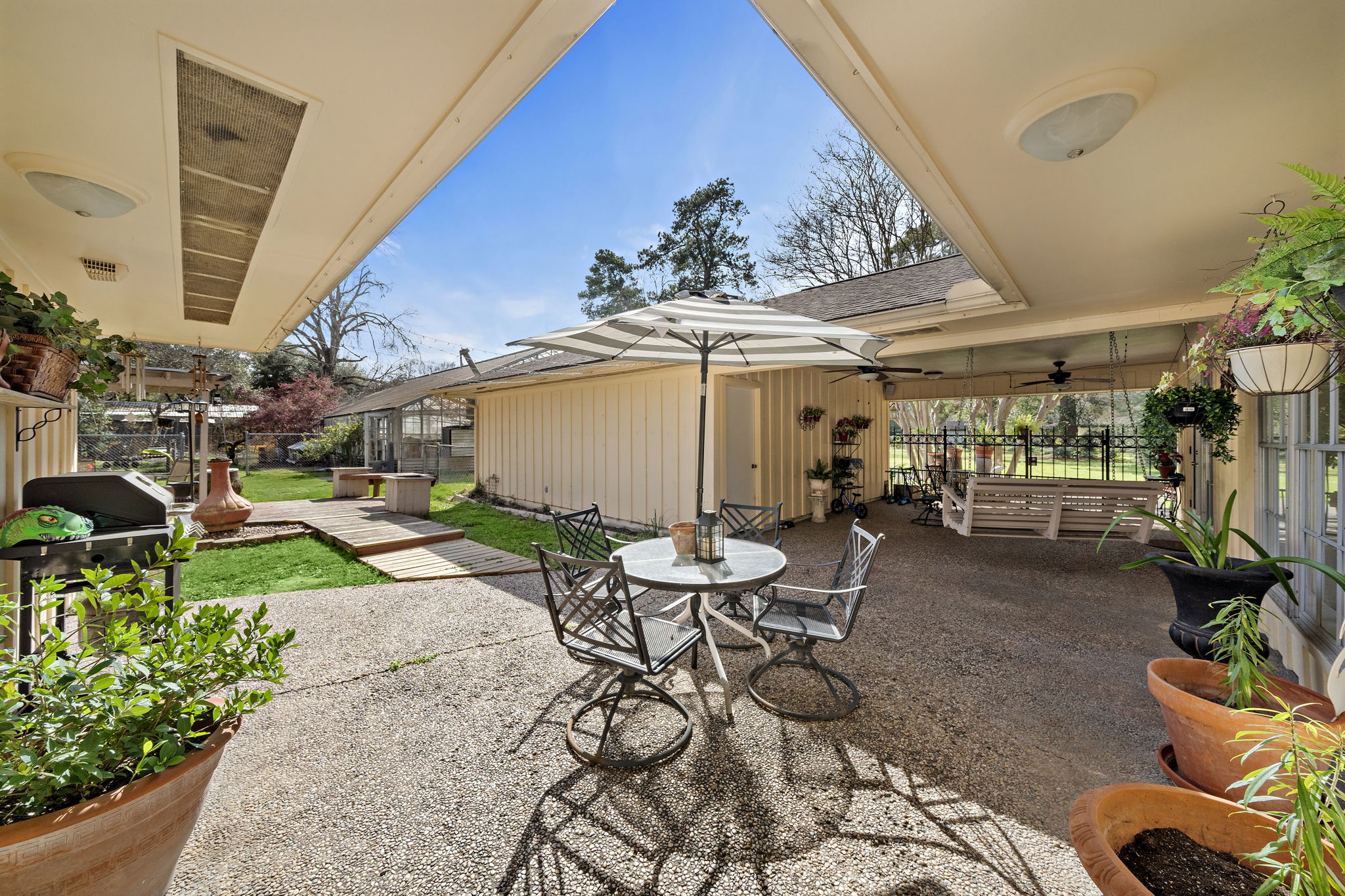 11615 Dermott Dr, Houston, TX 77065 | Strata Visuals