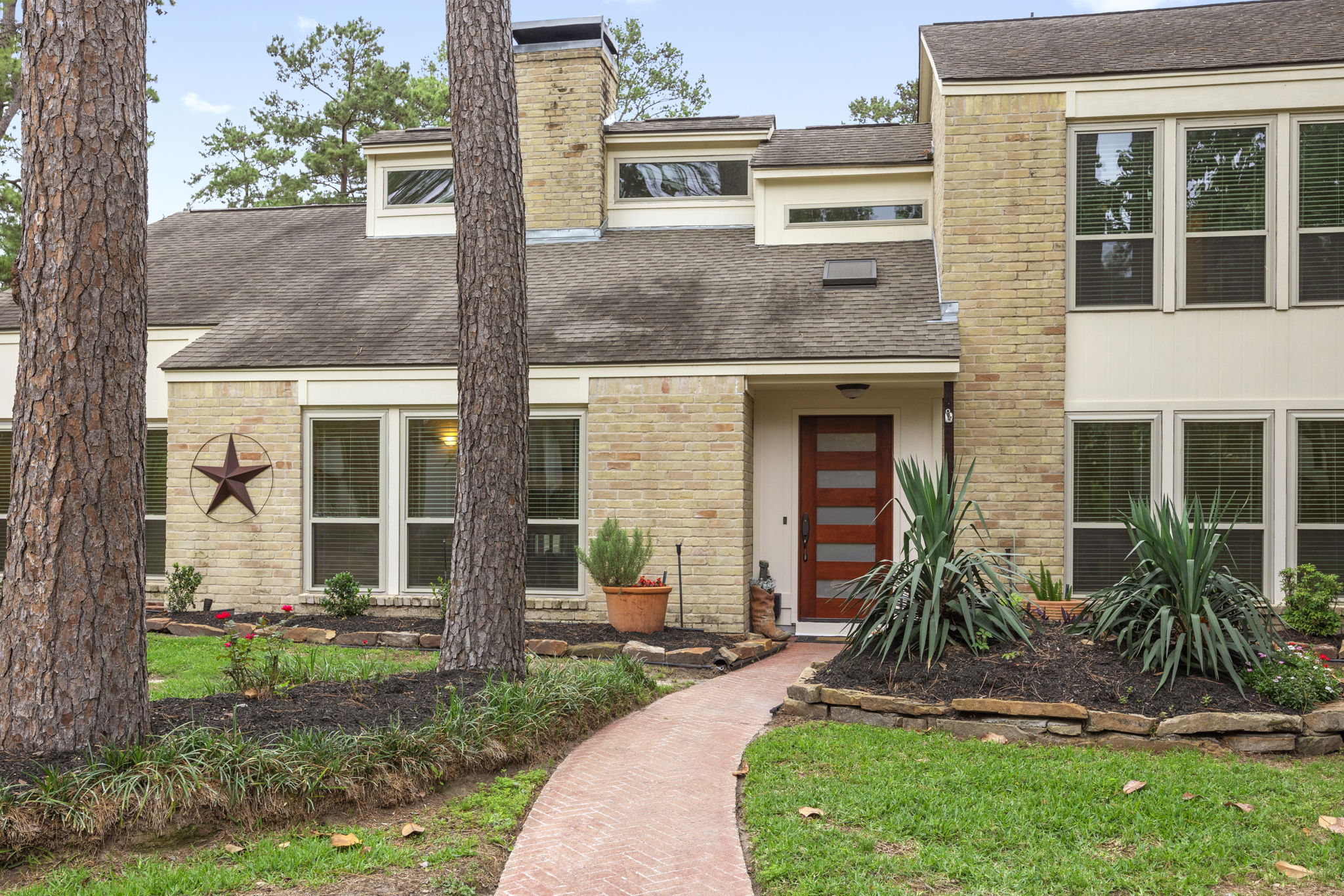 11722 Quail Creek Dr, Houston, TX 77070 | Studio Vos, Inc.