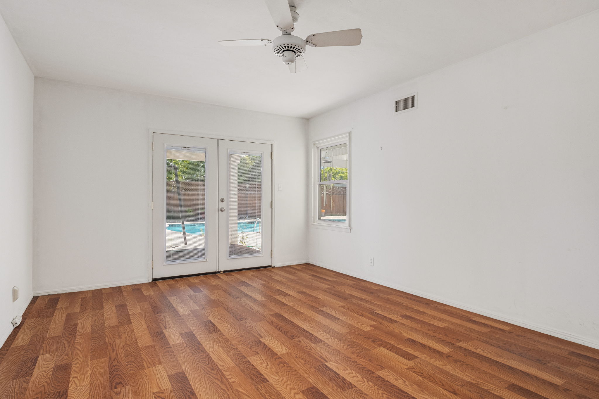 11944 Hesby St, Valley Village, CA 91607 | Noel Kleinman Real Estate ...