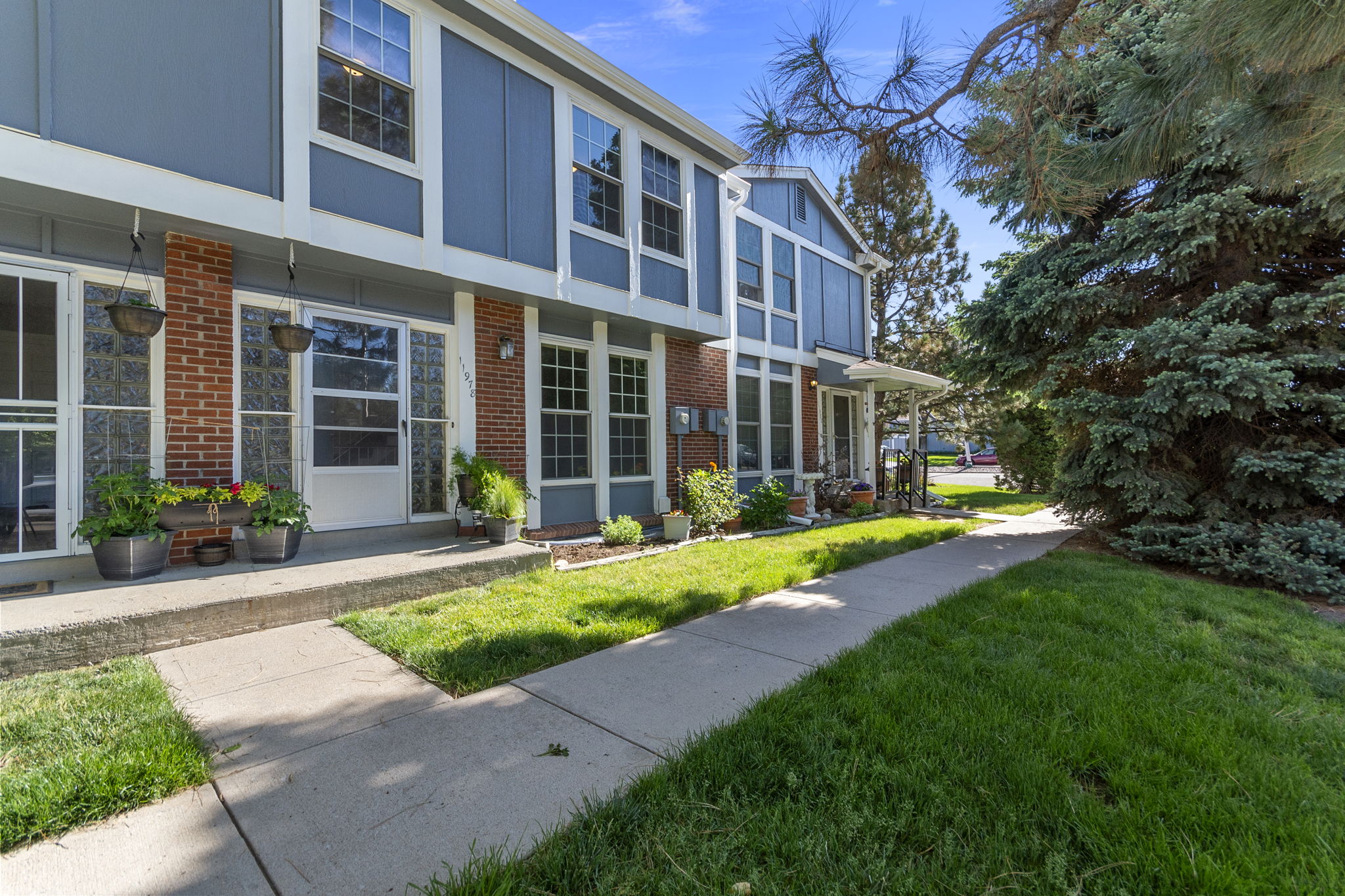 11978 E 1st Pl, Aurora, CO 80011 | Lavish Real Estate Photography