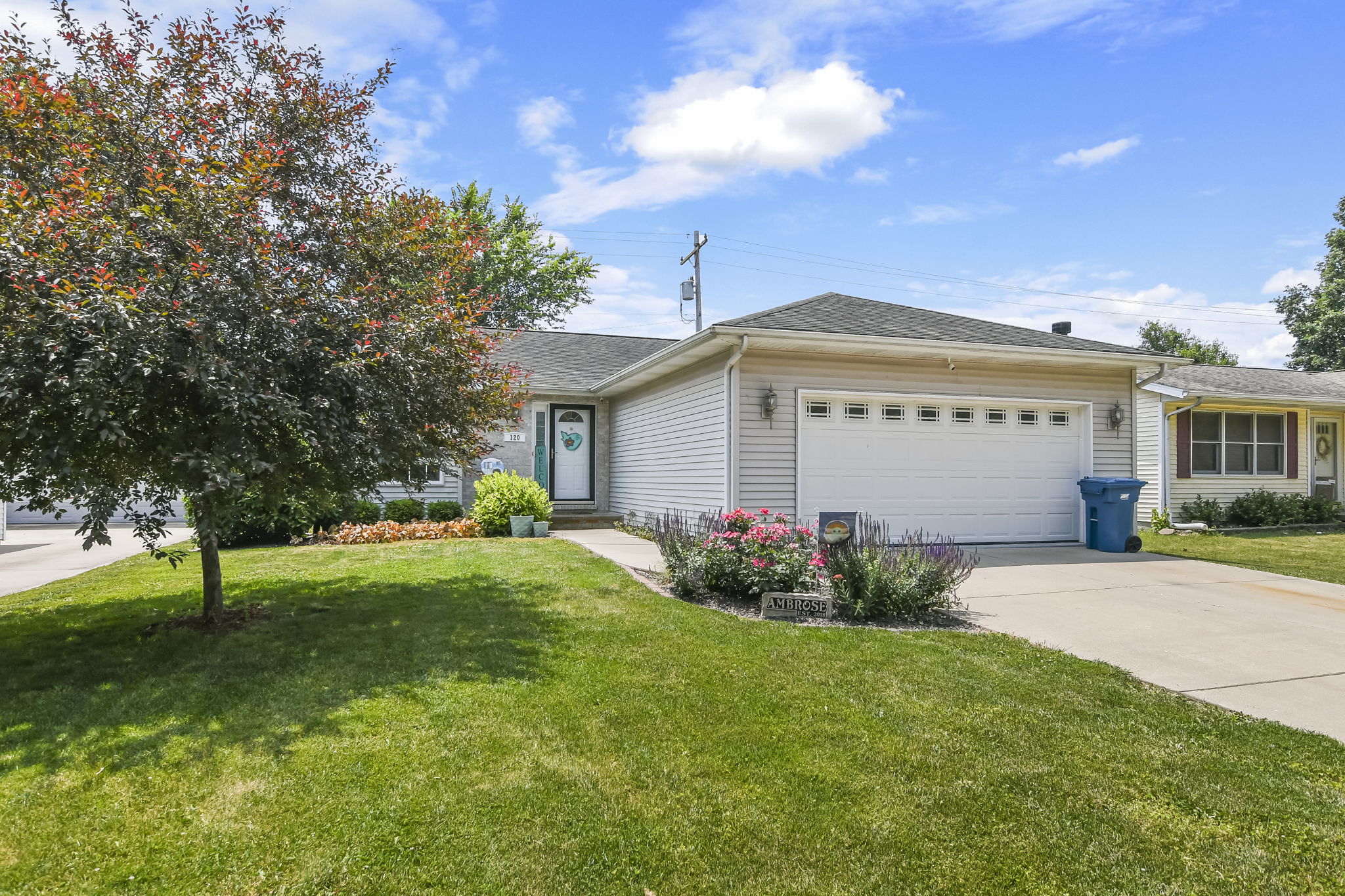 120 Hawkeye Way, Springfield, IL 62707 | Design Eyes Photography