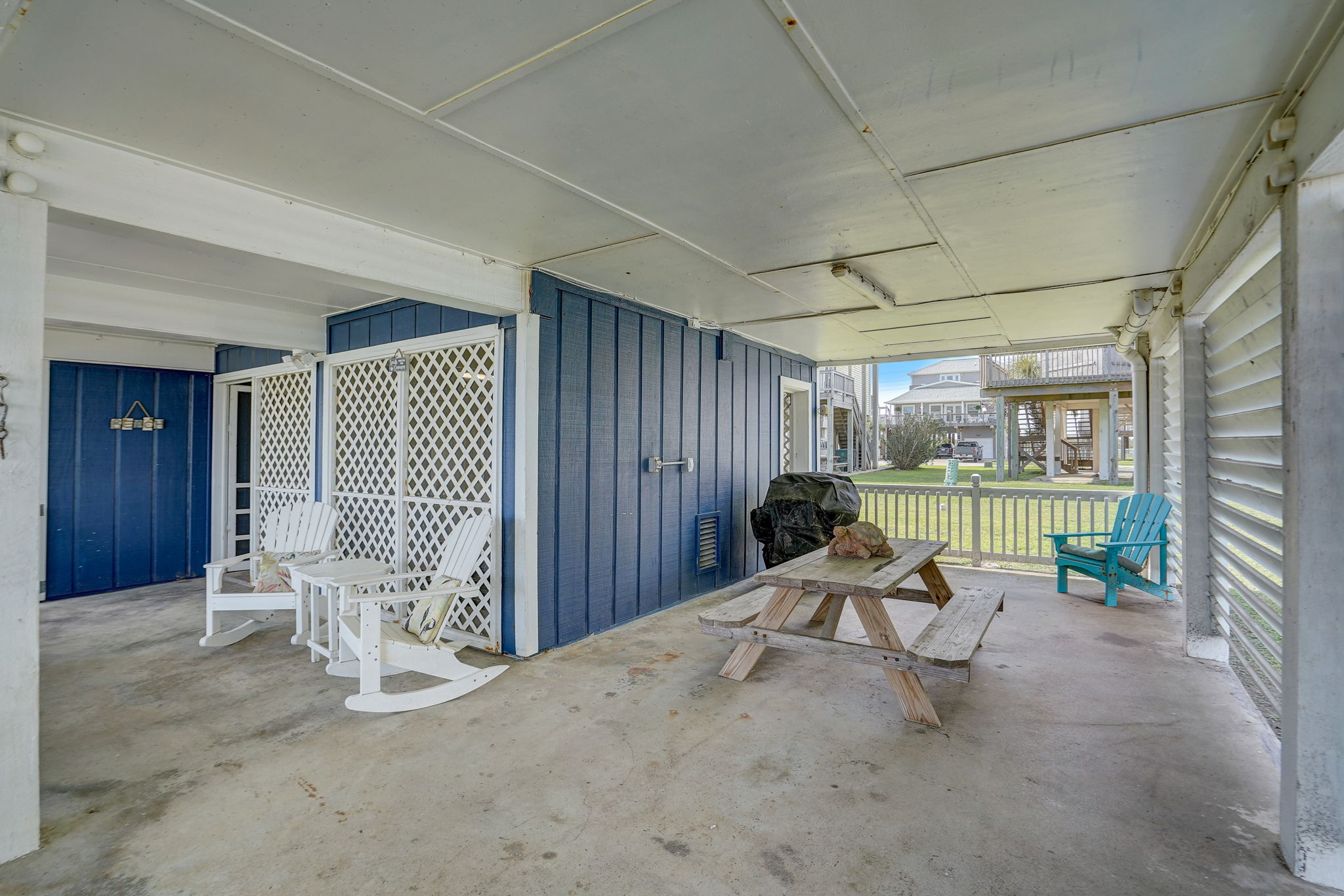 12536 W Buena Vista Dr, Galveston, TX 77554 | Zillow Media Experts