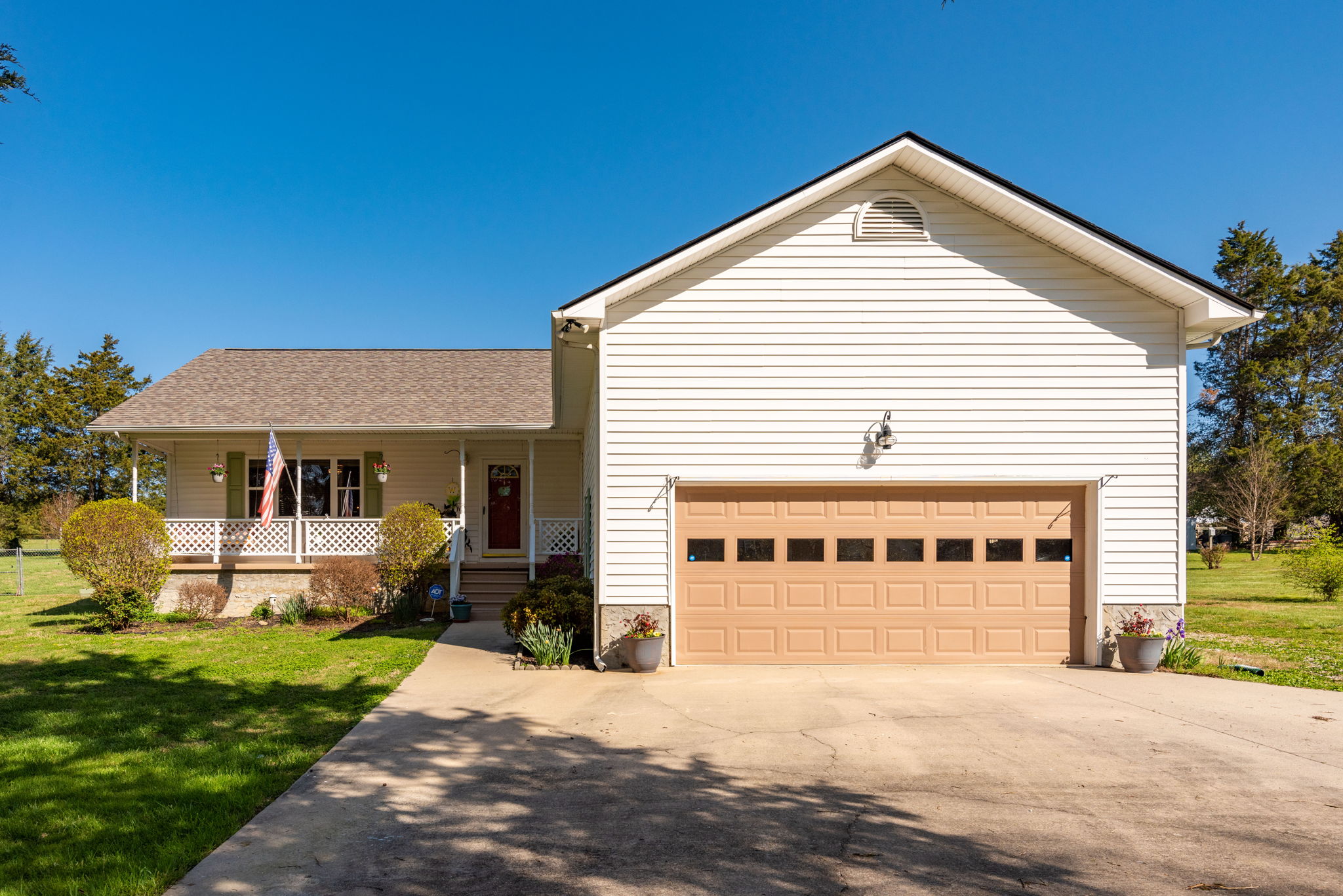 12909 Georgetown Village Ln, Georgetown, TN 37336 | Drew Beach Photography