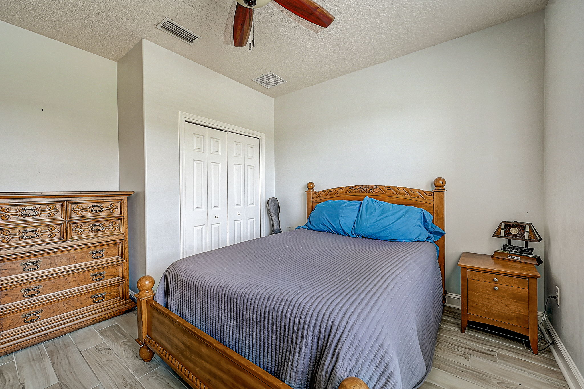1301 Warbler Way, Middleburg, FL 32068 | Zillow Media Experts