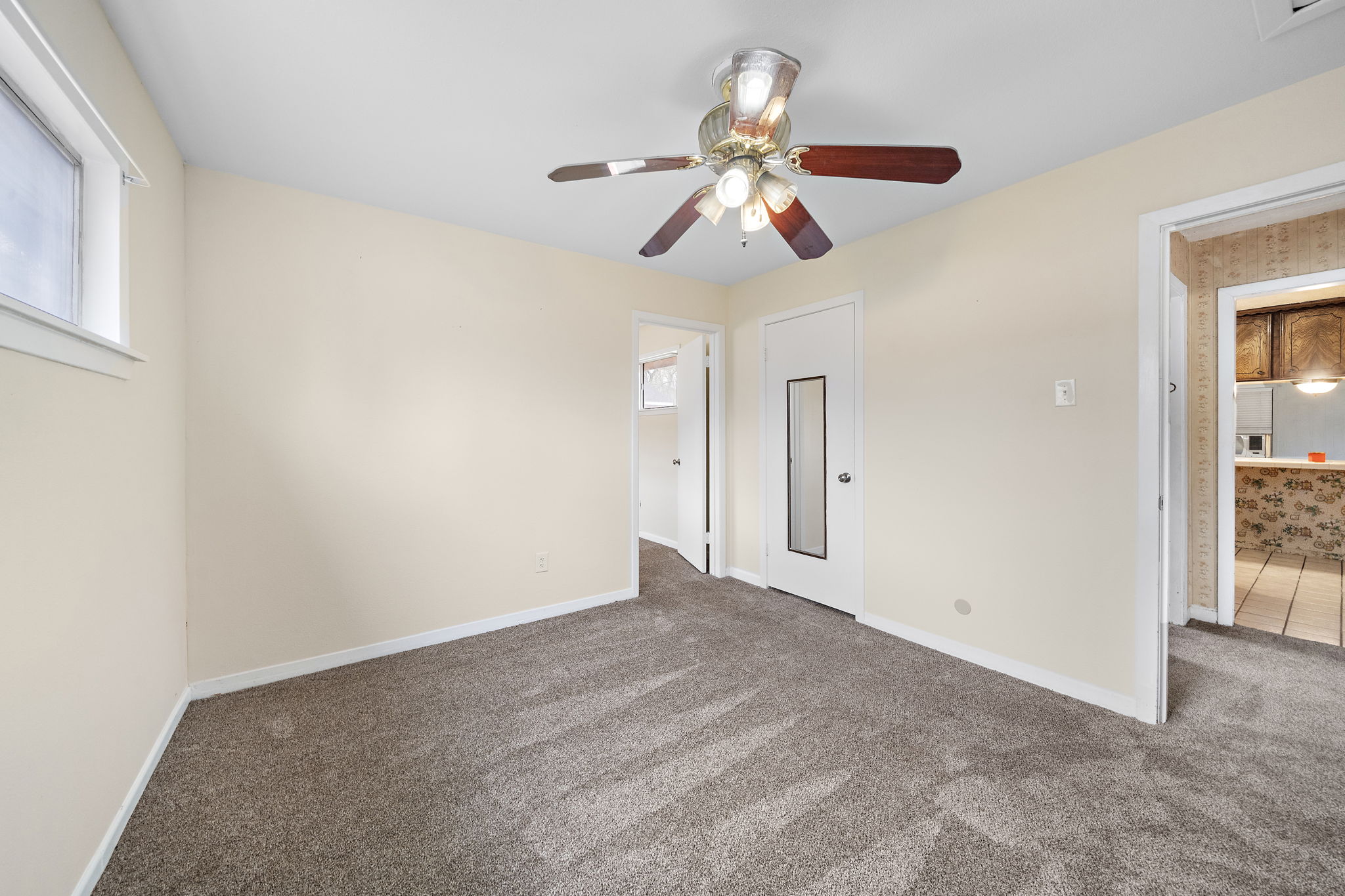13106 Verdun Dr, Houston, TX 77049 | Strata Visuals