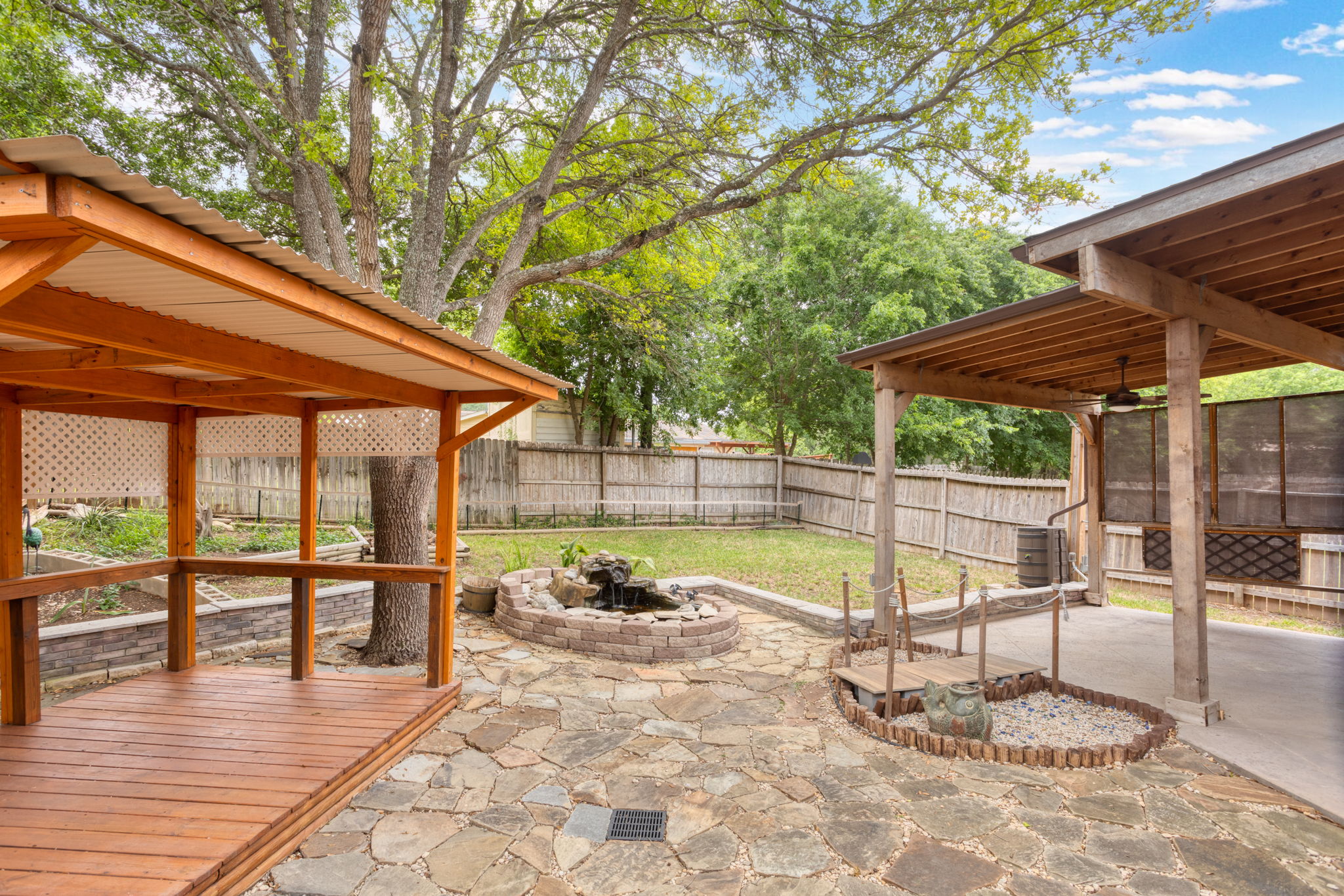 13122 Feather Point Dr, San Antonio, TX 78233 | MrHevia Media