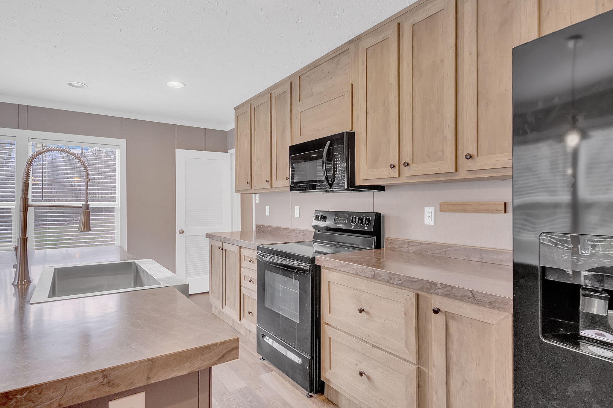 13193 NC-226, Bakersville, NC 28705 | Tyler Fraser Real Estate Photography