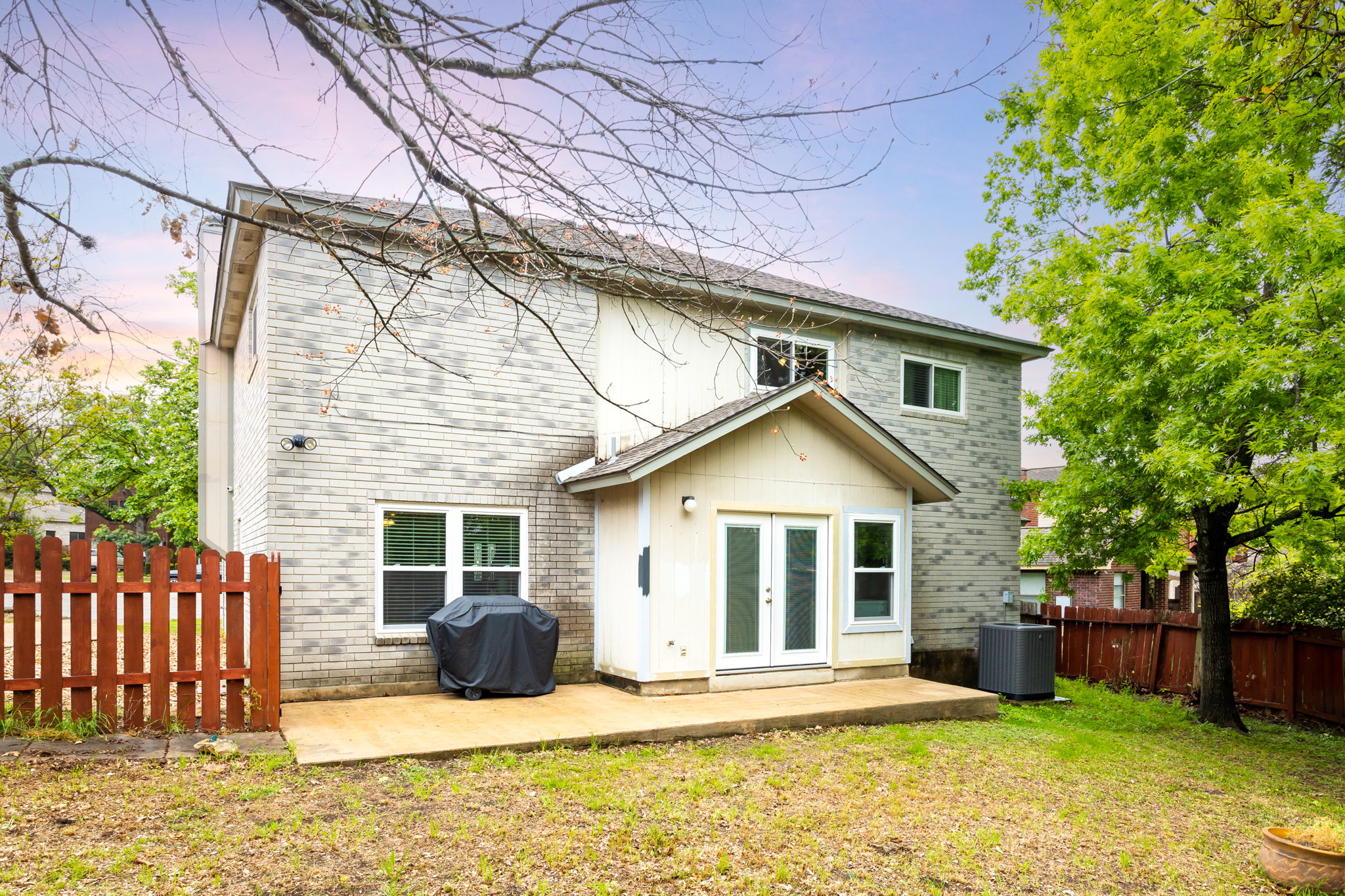 1326 Summit Creek, San Antonio, TX 78258 | MrHevia Media