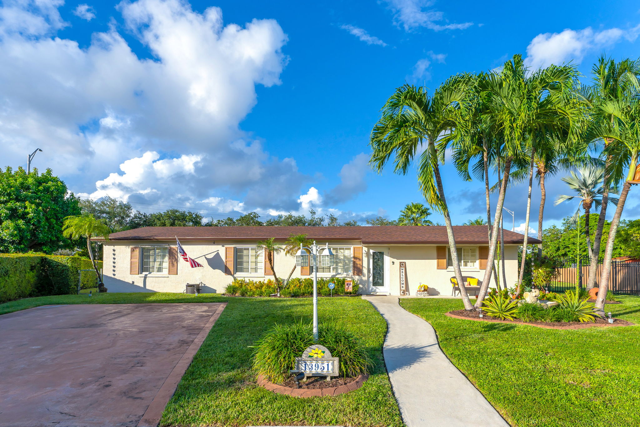 13951 SW 72nd Terrace, Miami, 33183 | Jsrking Photography