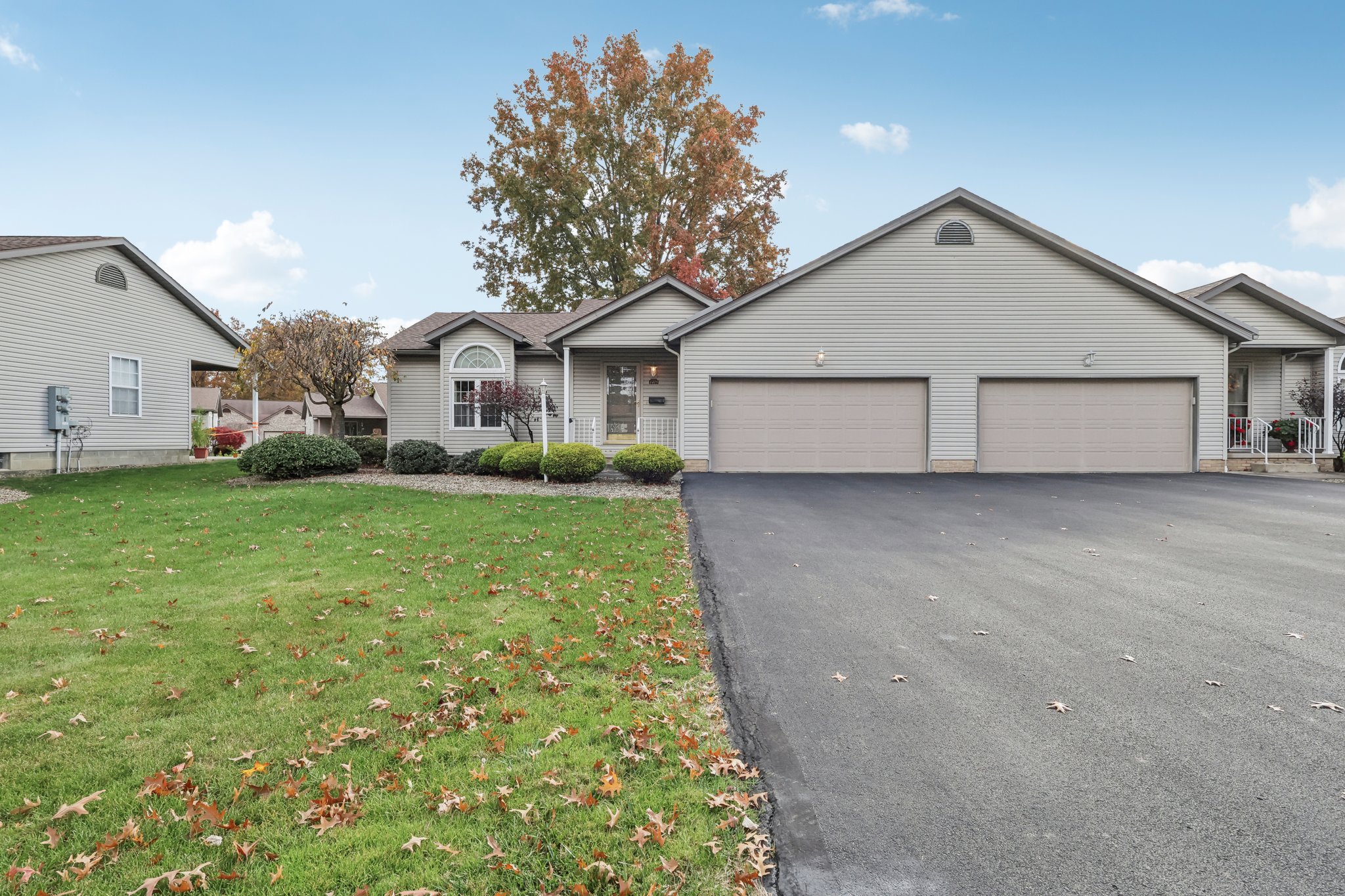 1415 Surrey Pointe, Warren, OH 44484 | Zillow Media Experts