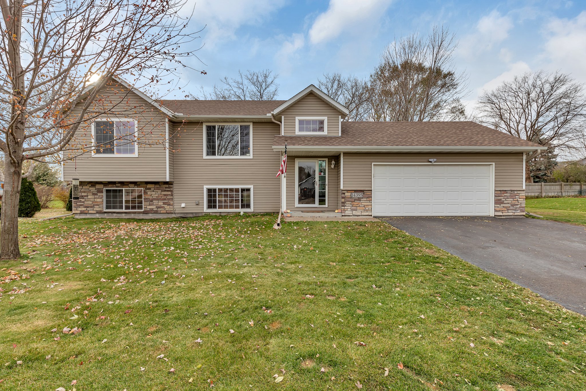 14395 Dawson Ct, Becker, MN 55308 | 360 Real Estate Image (Digital Media)