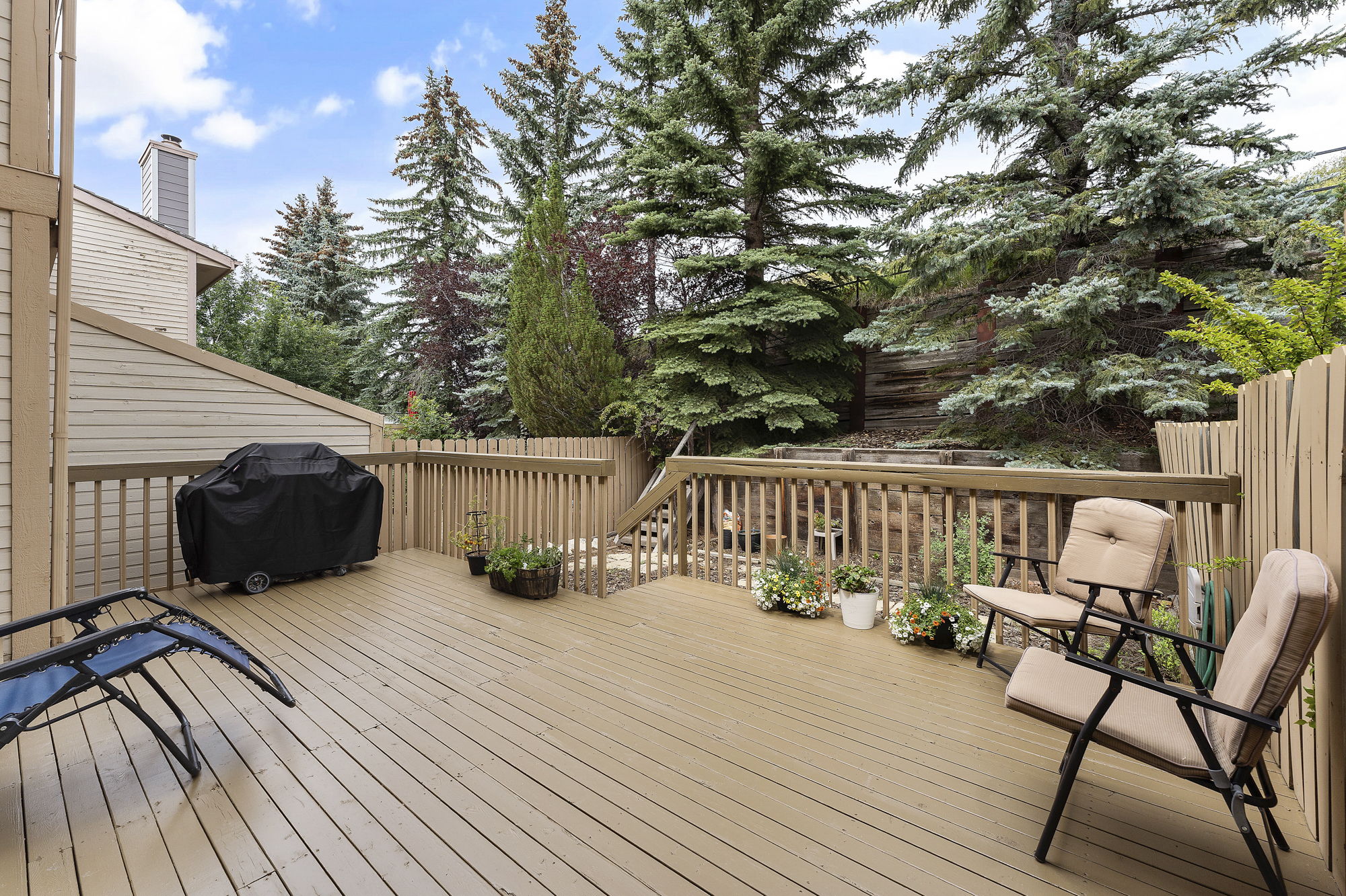 144 Edgemont Estates Dr NW, Calgary, AB T3A 2M3 | QuikSell