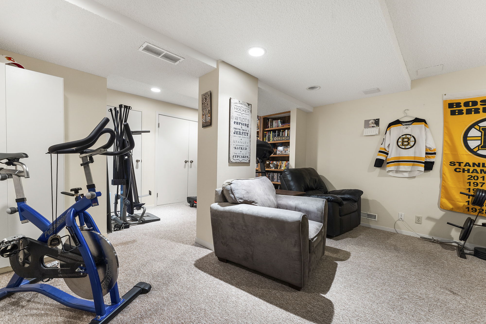 144 Edgemont Estates Dr NW, Calgary, AB T3A 2M3 | QuikSell