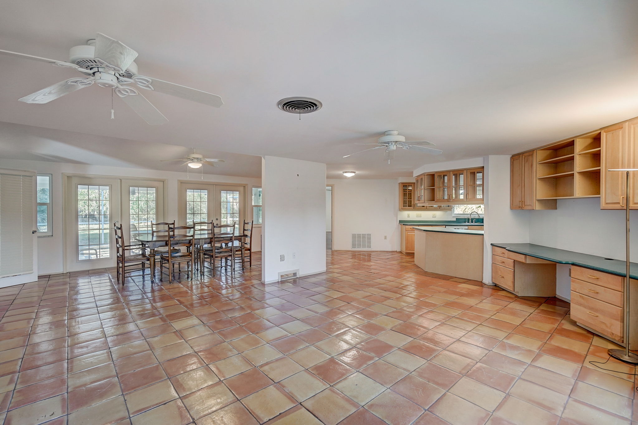 1441 MacKintosh Blvd, Nokomis, FL 34275 | Zillow Media Experts
