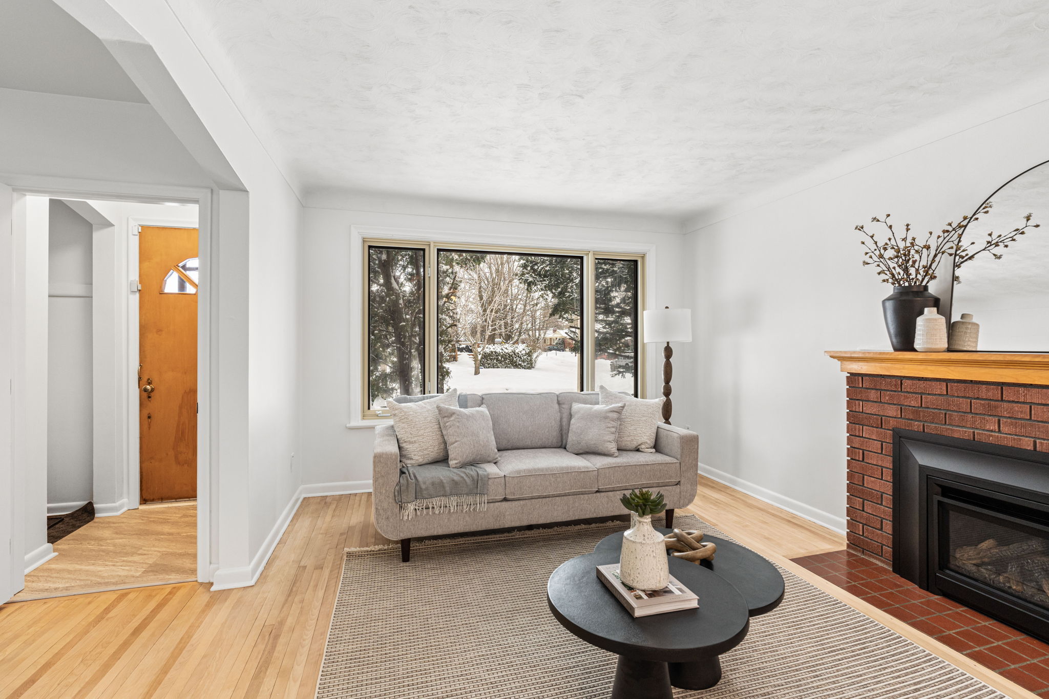 1579 Chaucer Ave, Ottawa, ON K1G 0R7 | Inside Ottawa Media