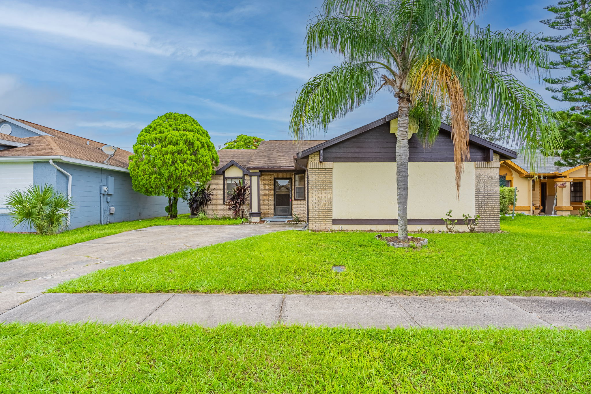 158 Pinewood Cir, Kissimmee, FL 34743 | Au Courant Marketing