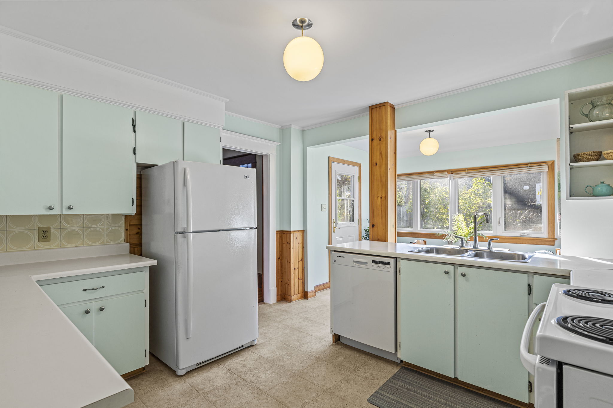 1604 Henry St, Halifax, NS B3H 3J9 | EyeCapture Images