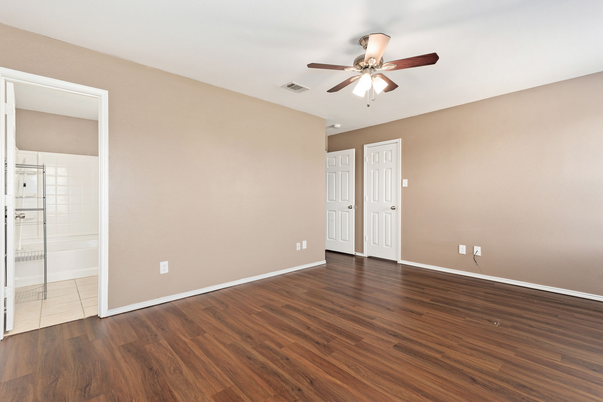 16317 Severn Ln, Fort Worth, TX 76247