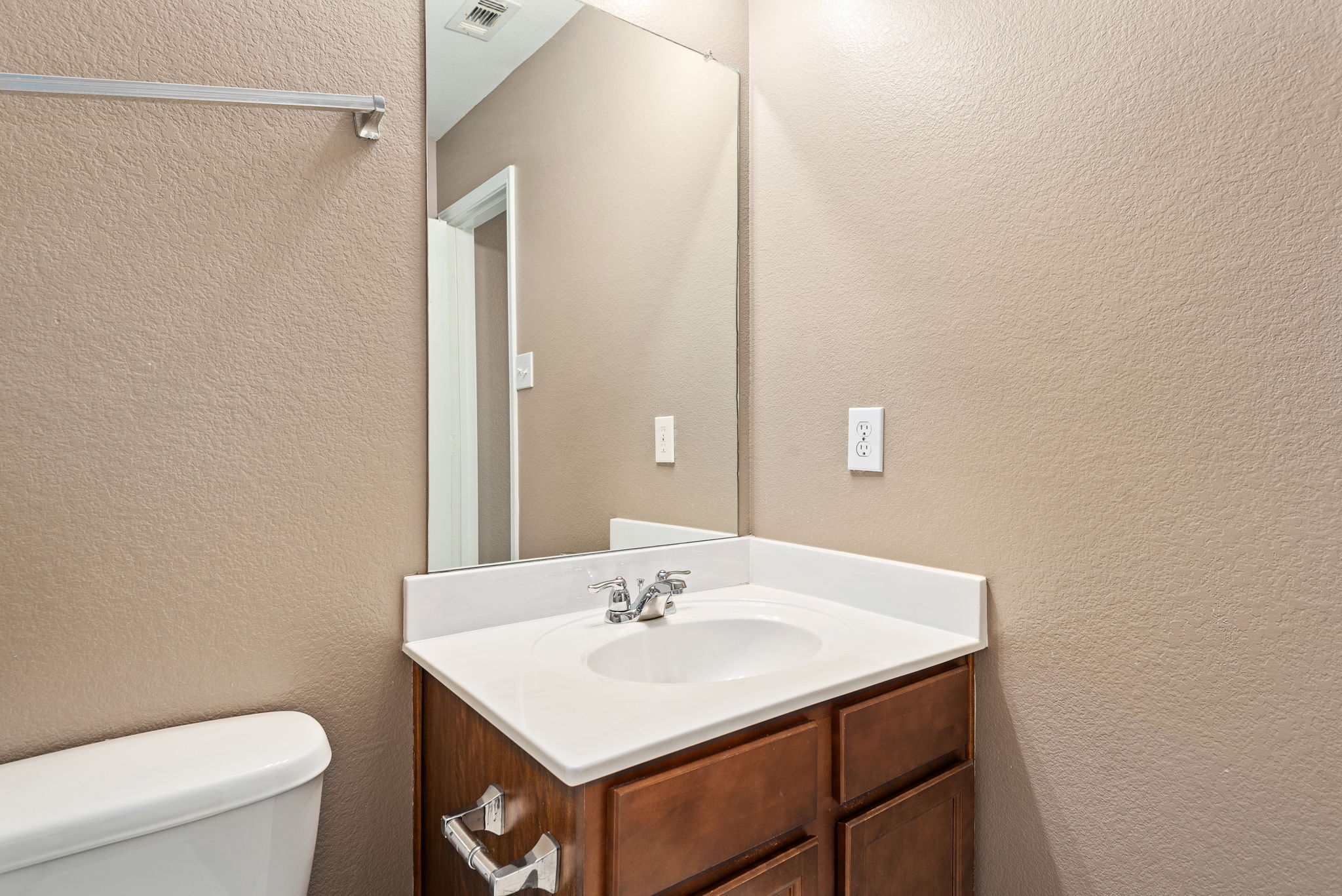 16317 Severn Ln, Fort Worth, TX 76247