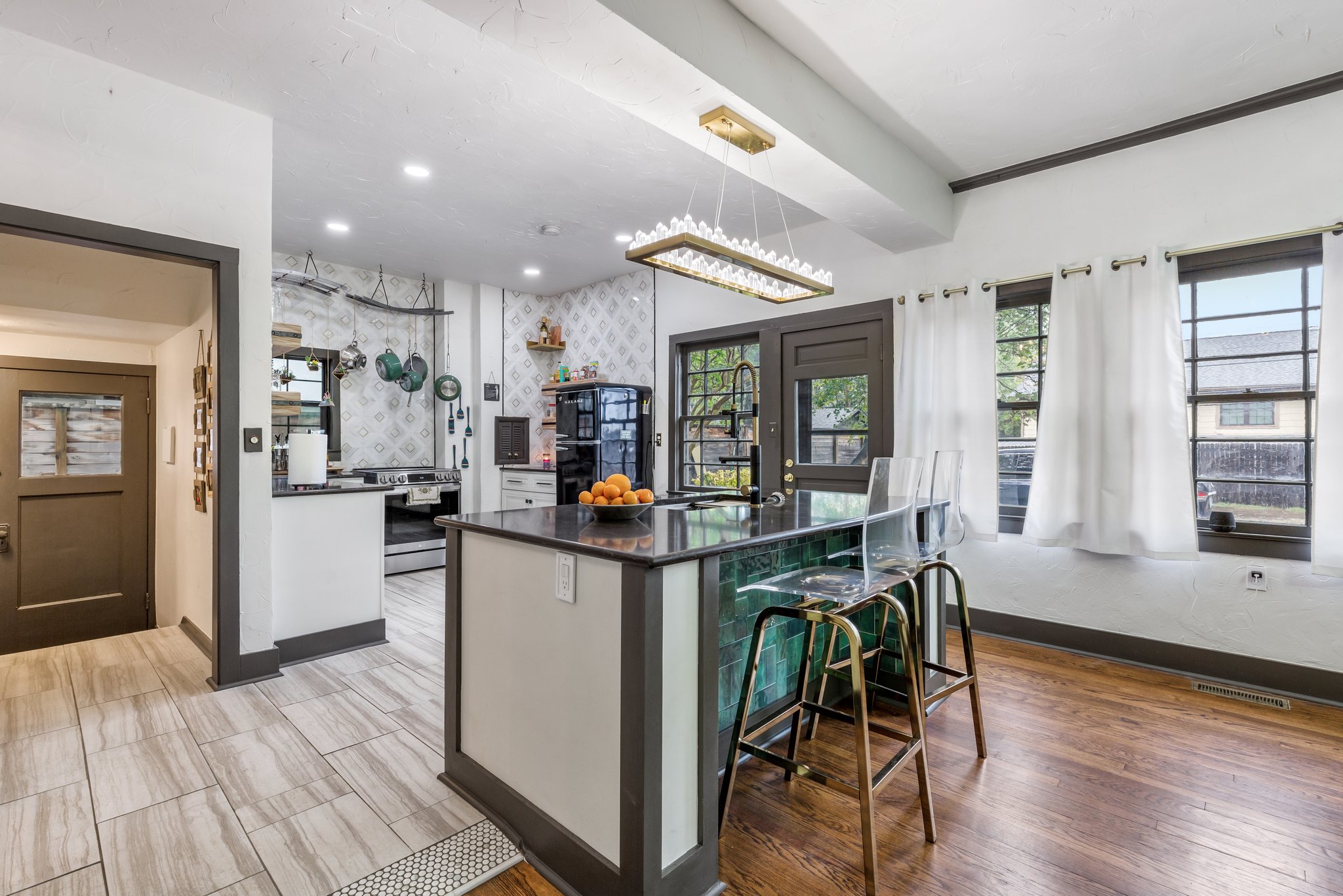 1639 S Carson Ave, Tulsa, OK 74119 | Green Country Real Estate Photography