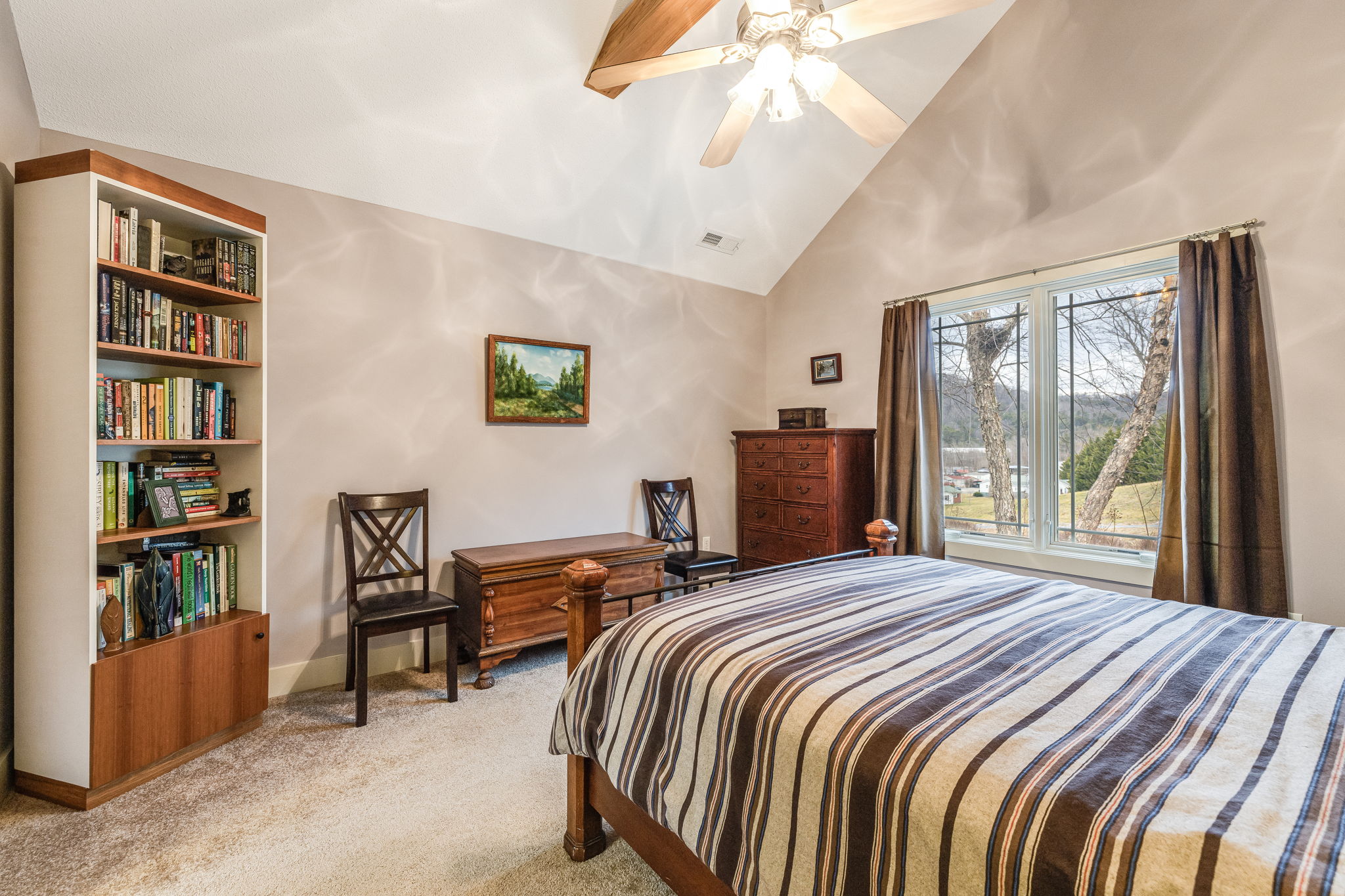 17 Bee Tree Village Pkwy, Swannanoa, NC 28778 | WNCRealEstatePhotography