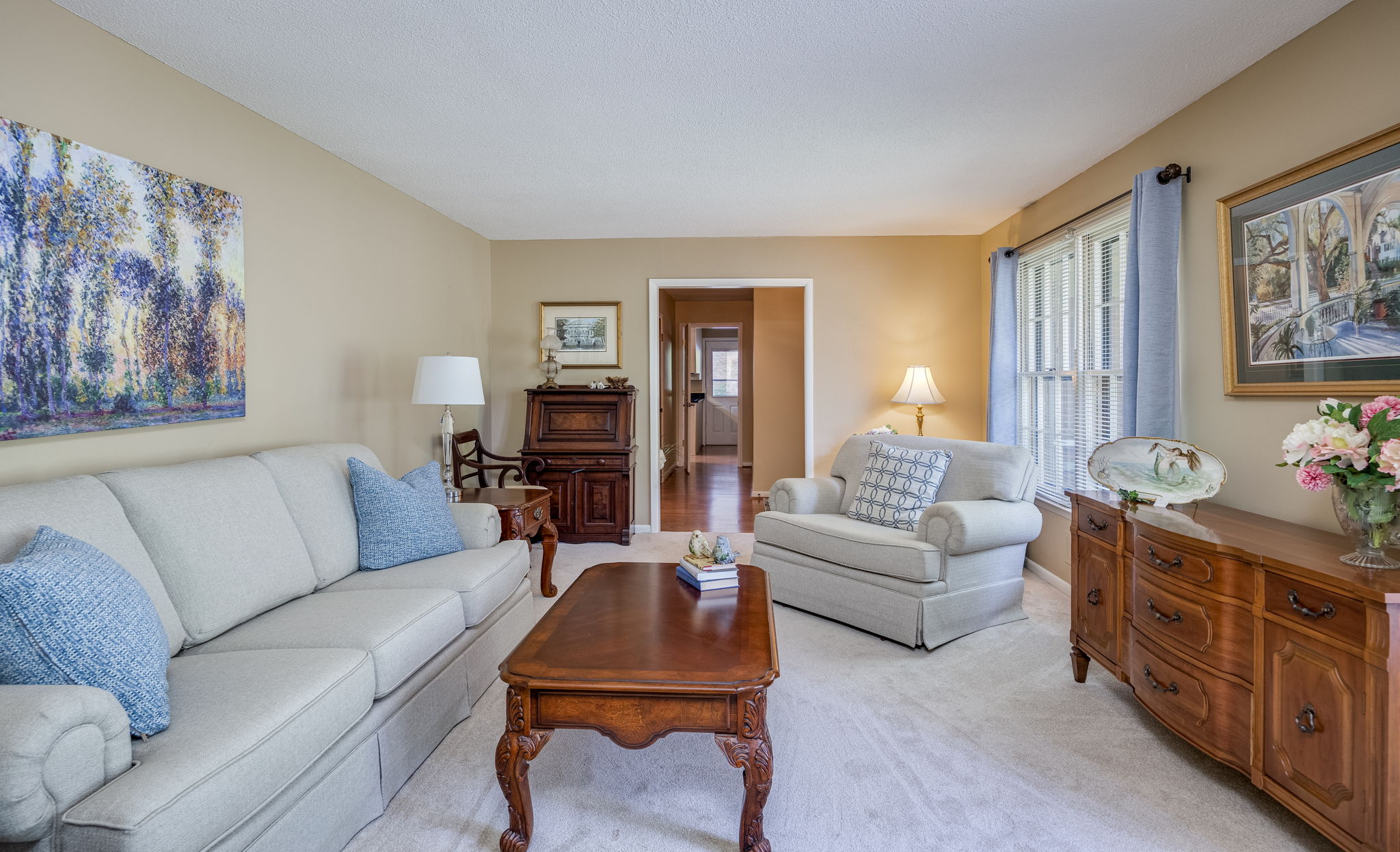 1700 Robin Crest Dr, West Columbia, SC 29169