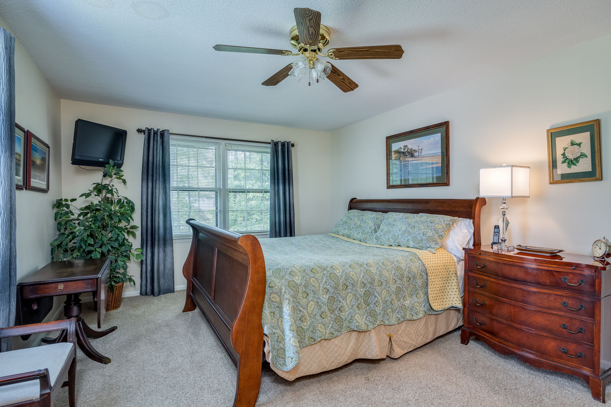 1700 Robin Crest Dr, West Columbia, SC 29169