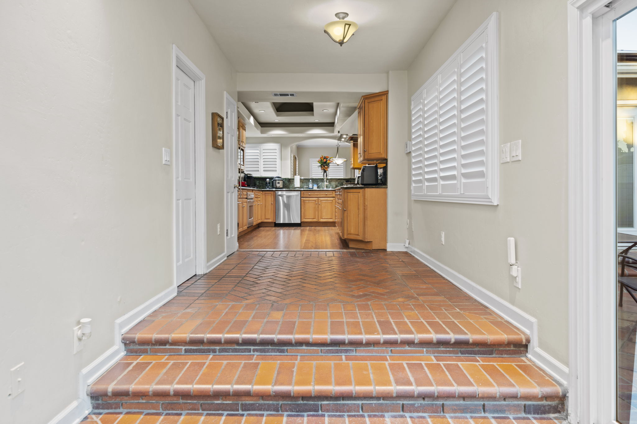 17015 Bixby Ave, Bellflower, CA 90706 | Virtual Shotz