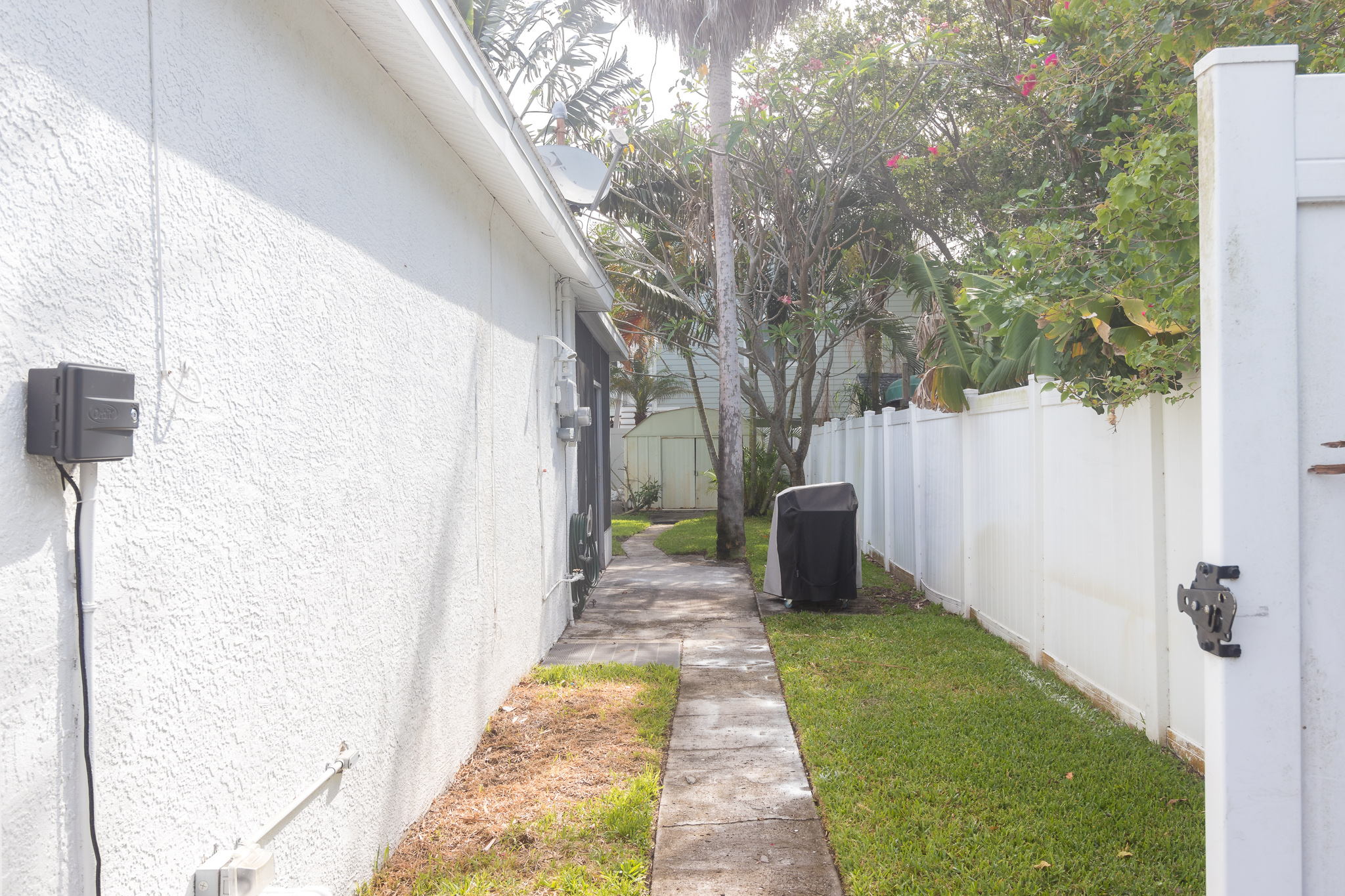 1702 Bayou Grande Blvd NE, Saint Petersburg, Florida 33703 | JSwishPhoto