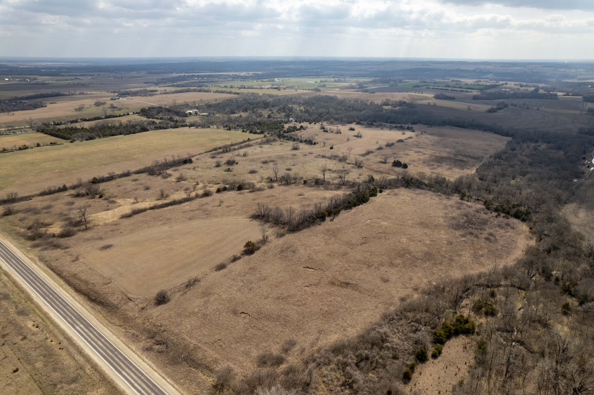 1750 KS-268, Lyndon, KS 66451 | First Showing Photography