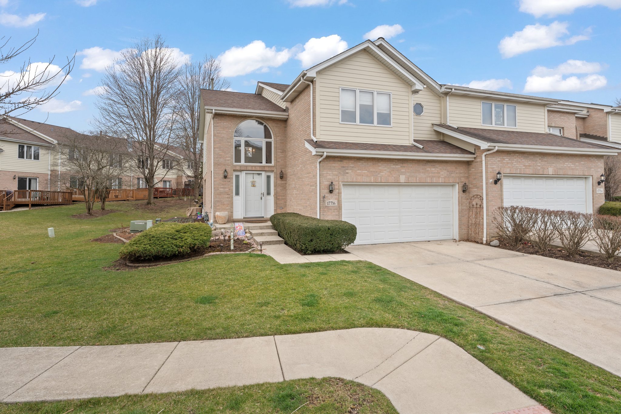 17716 Mayher Dr, Orland Park, IL 60467 | Zoom Media USA