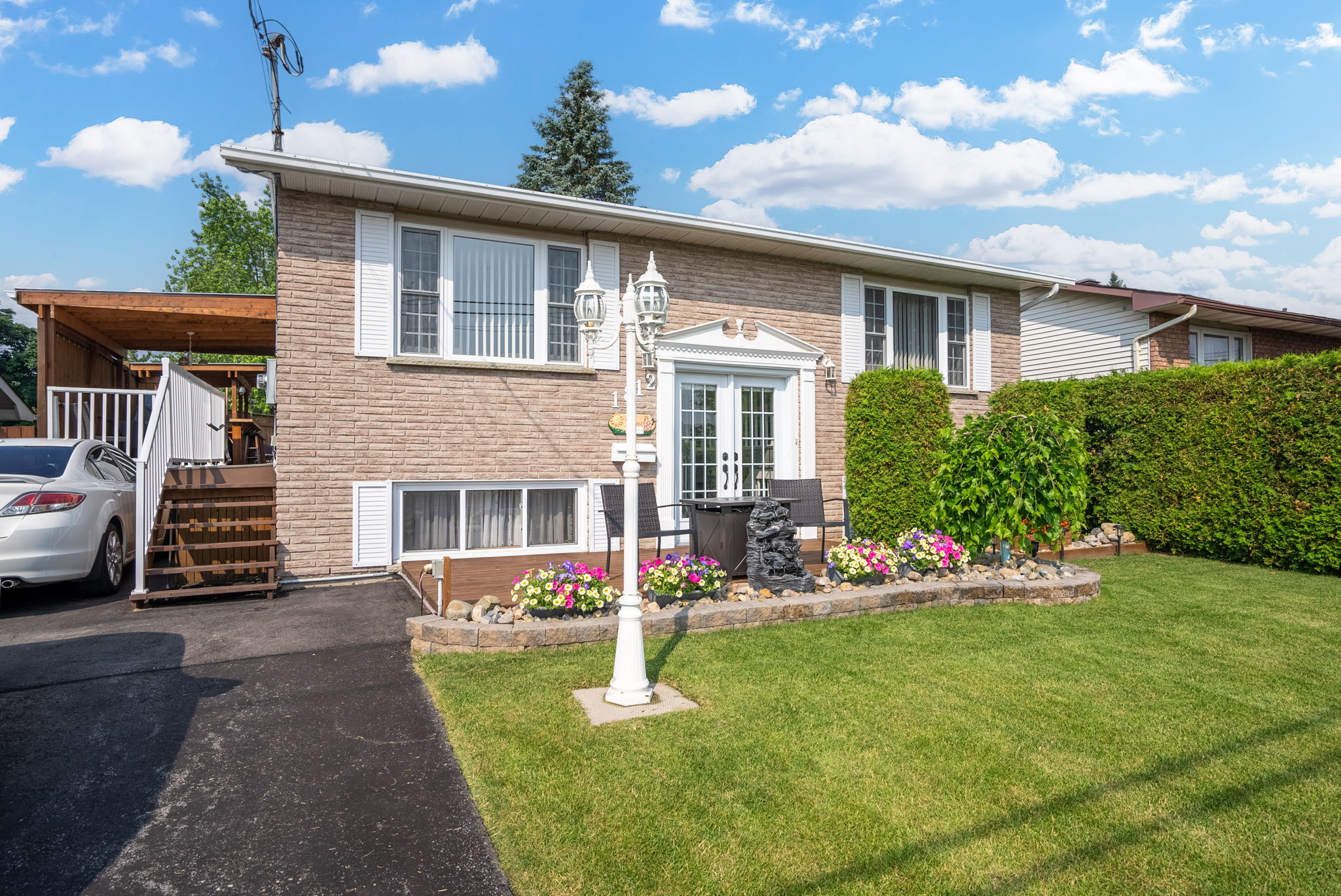 1812 Brookdale Ave Cornwall | InsideOut Media