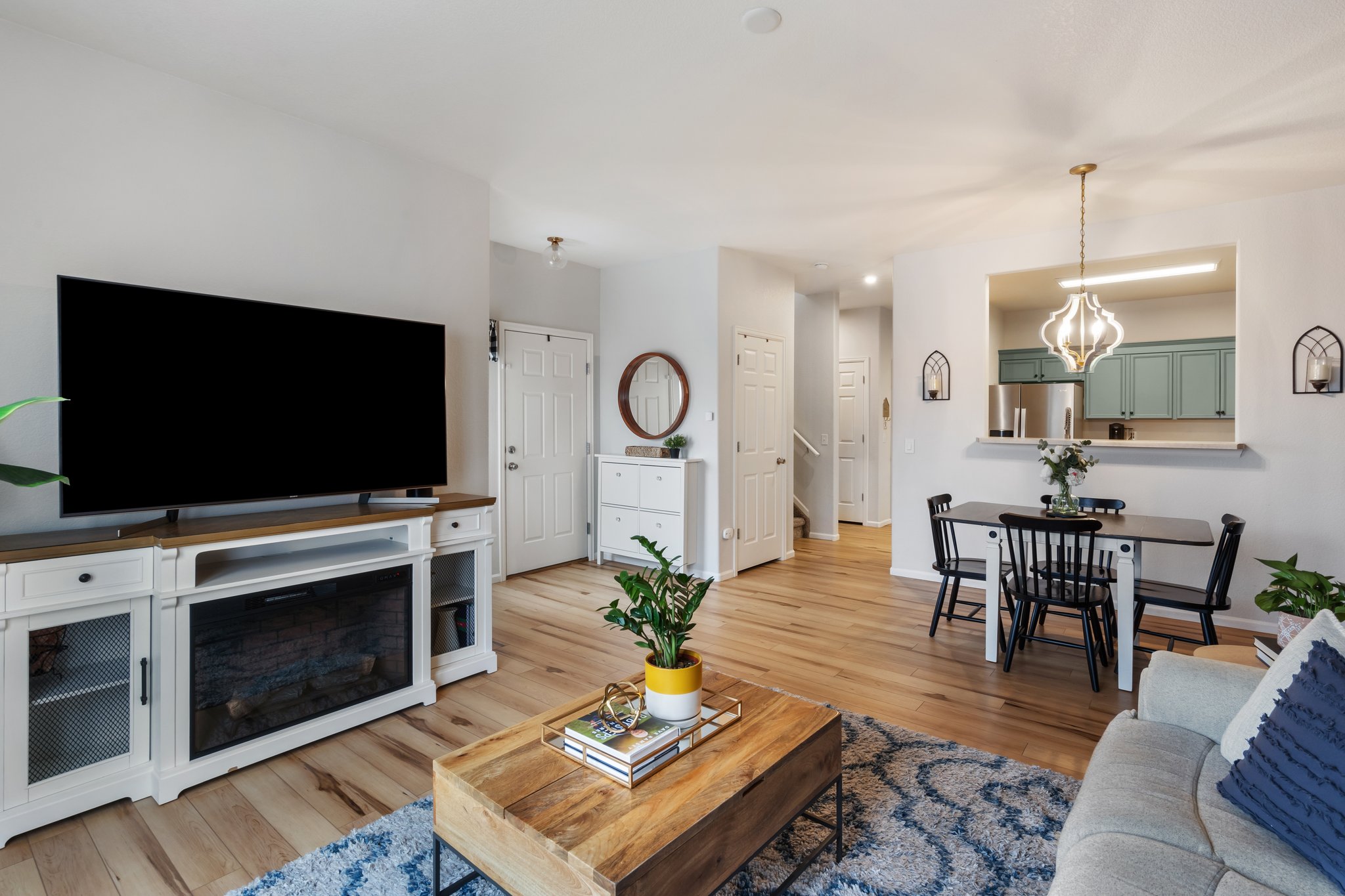 1824 Reilly Grove, Colorado Springs, CO 80951 | PixVid