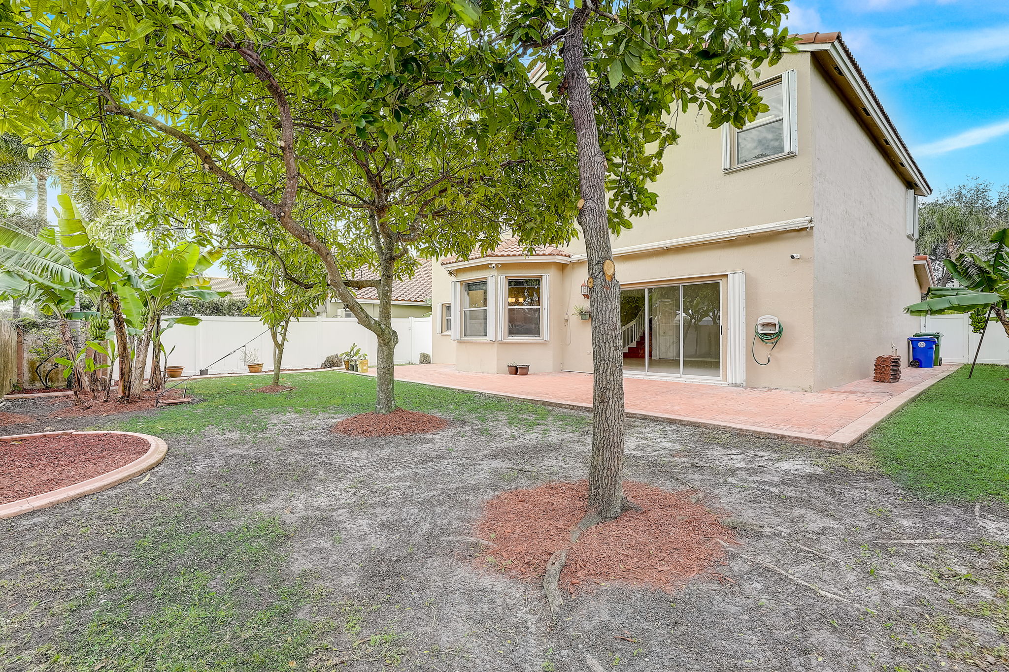 18400 NW 9th St, Pembroke Pines, FL 33029 | ShowingTime+ Listing Media ...