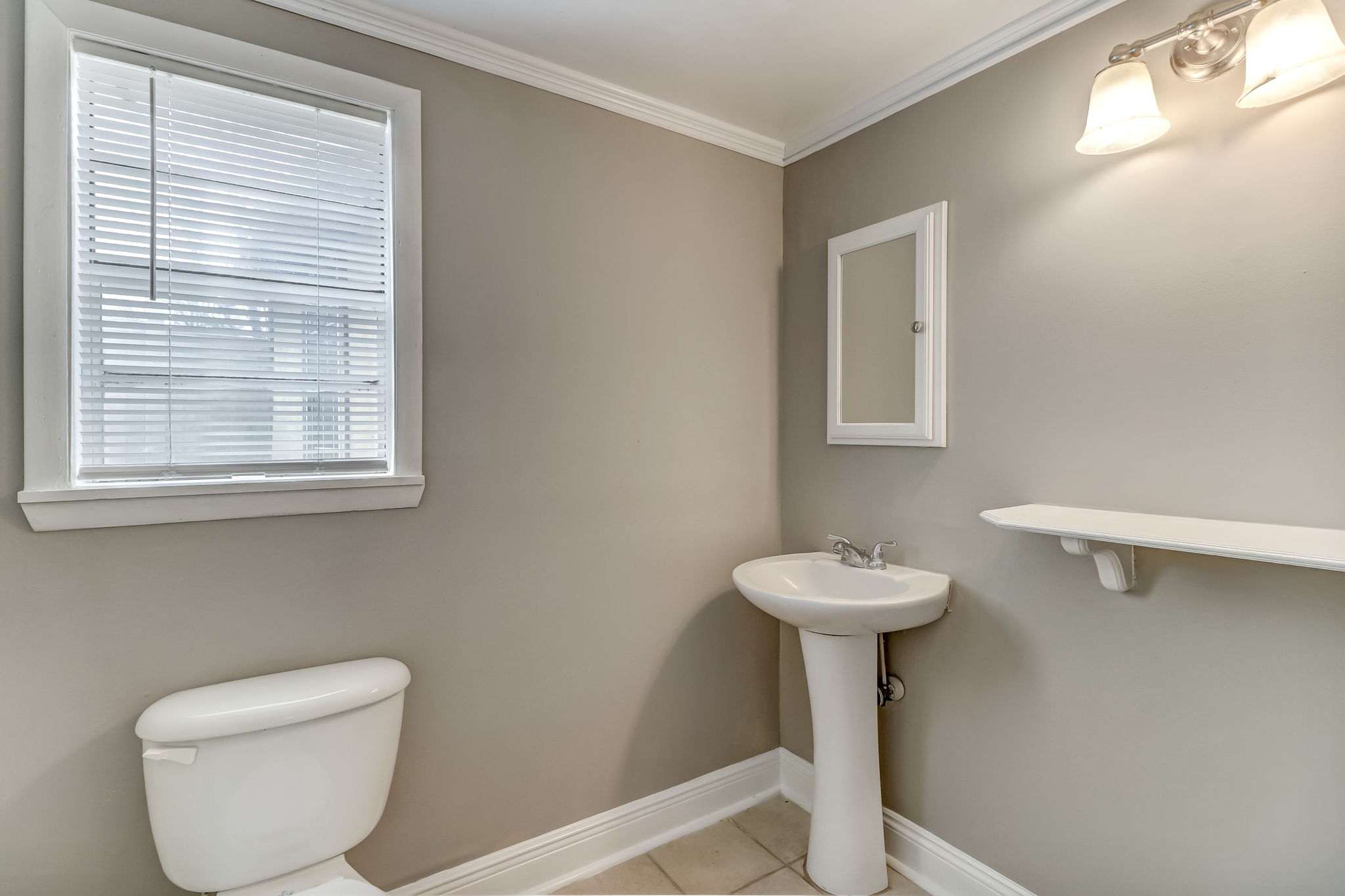 185 1/2 S Fletcher Avenue | ECVT Real Estate Photography