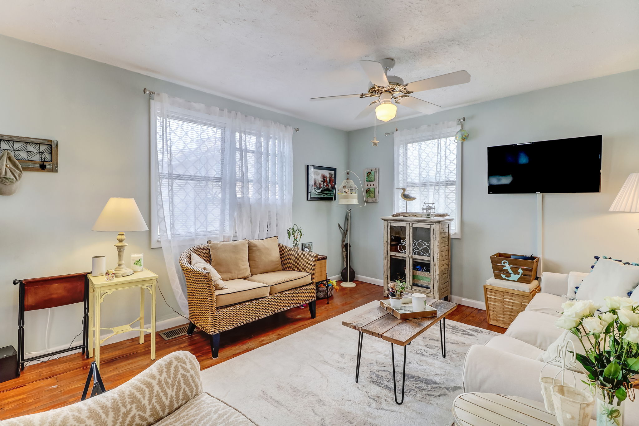 185 1/2 S Fletcher Avenue | ECVT Real Estate Photography