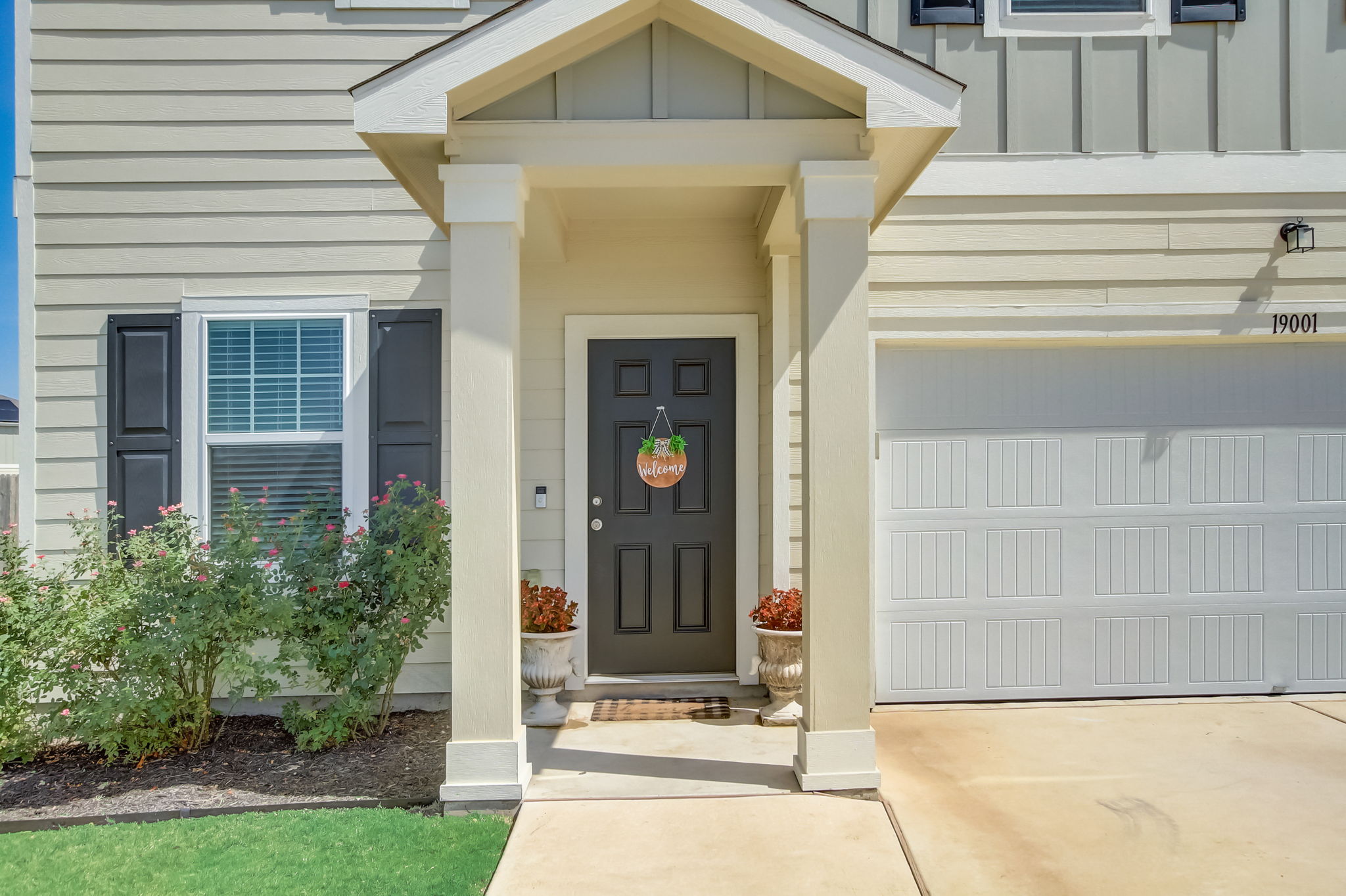 19001 Mike Mansfield Rd, Manor, TX 78653 | Zillow Media Experts