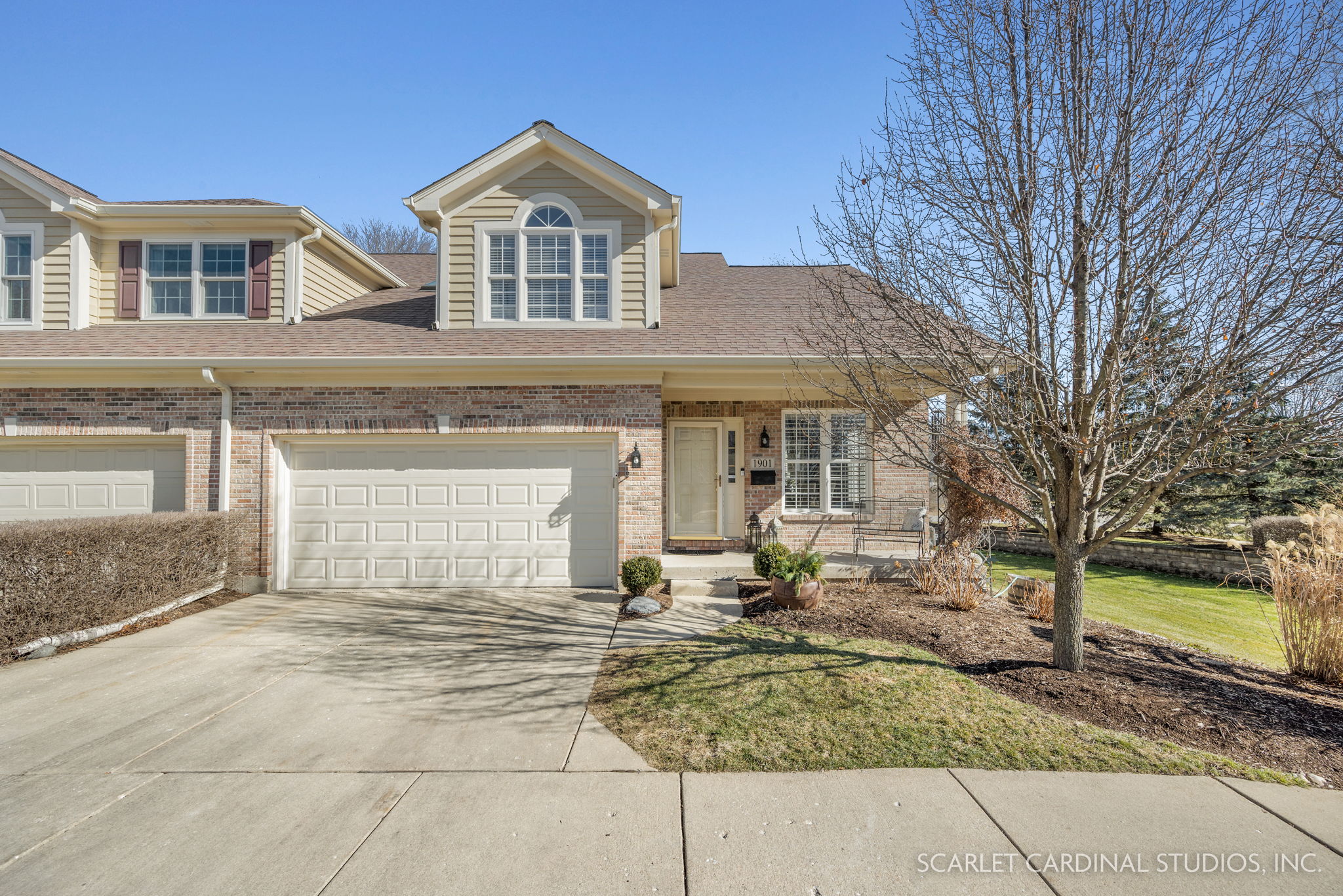 1901 Kingsbrook Ct, Wheaton, IL 60187