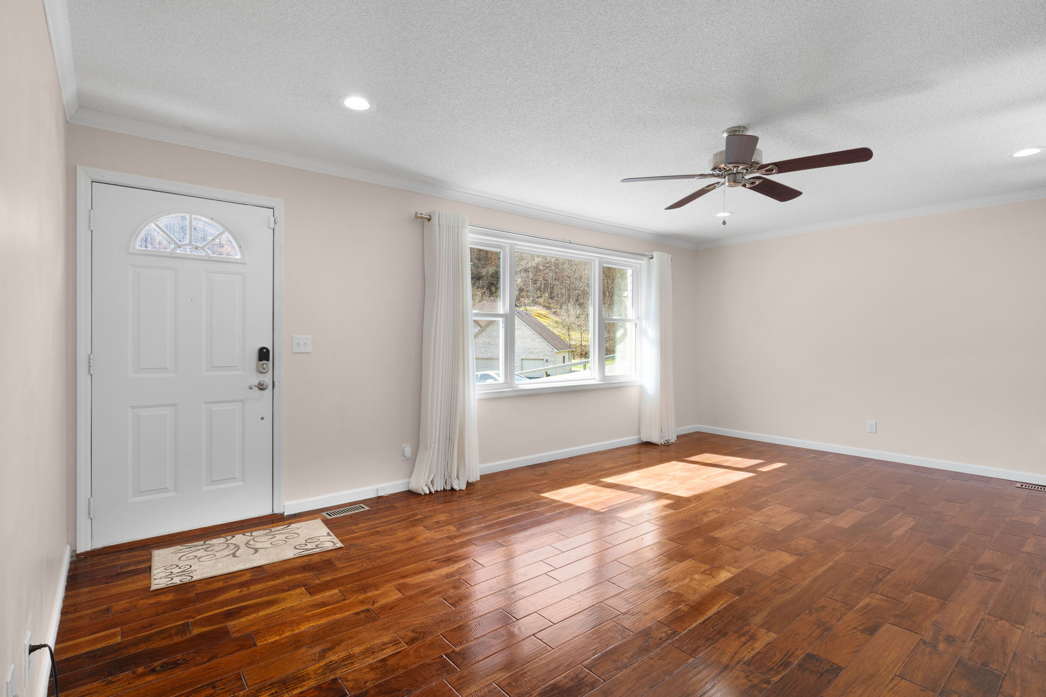 1978 Abbott Creek Rd, Prestonsburg, KY 41653 | Appalens