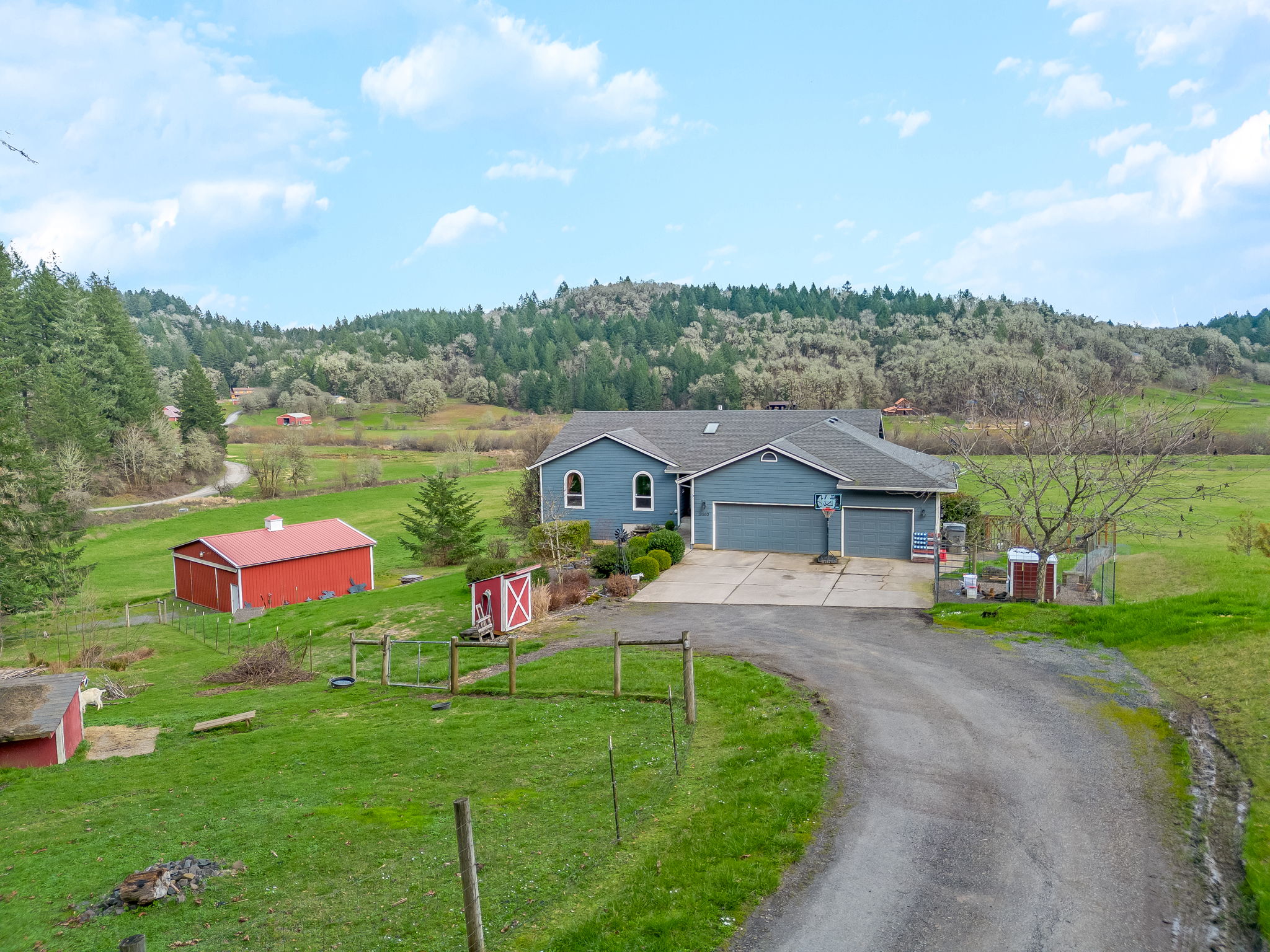 19960 SW Meadow View Dr, McMinnville, OR 97128 | A Beautiful Dominion ...